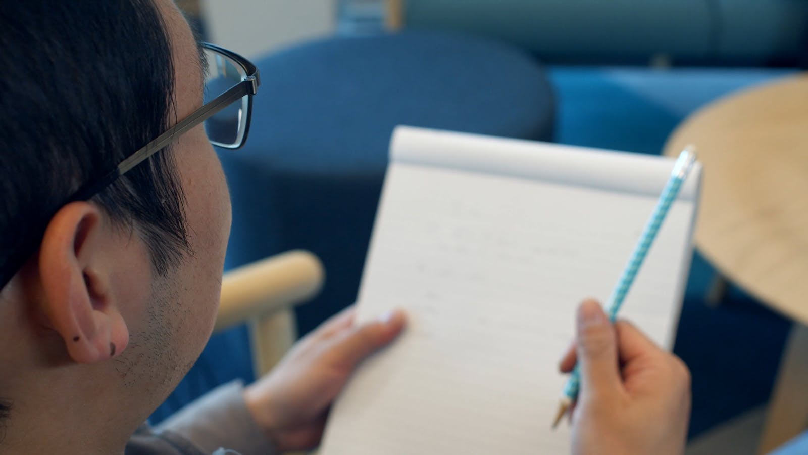 Man Writing Videos, Download The BEST Free 4k Stock Video Footage & Man ...