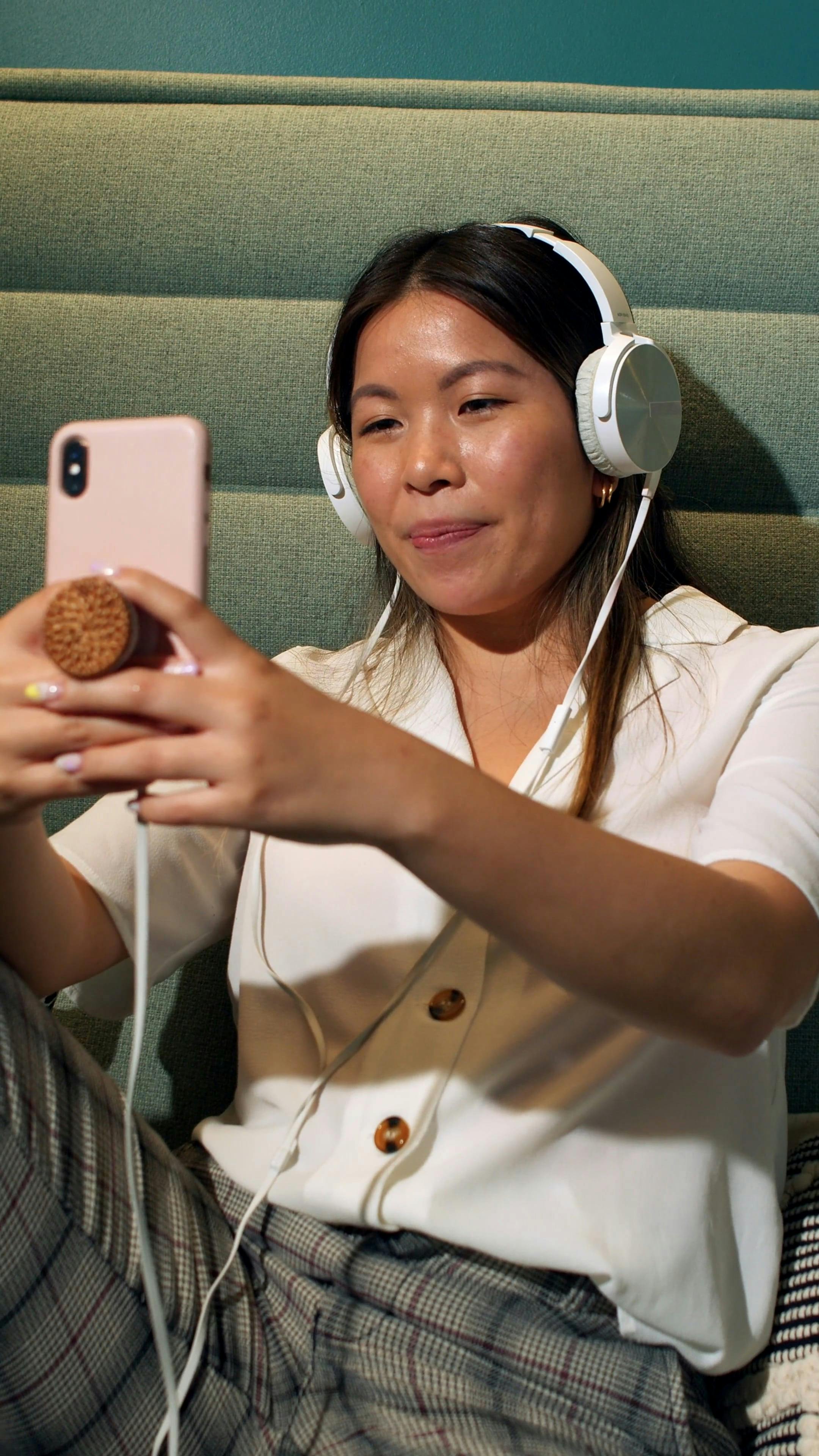 Chinese Selfies Videos, Download The BEST Free 4k Stock Video Footage ...