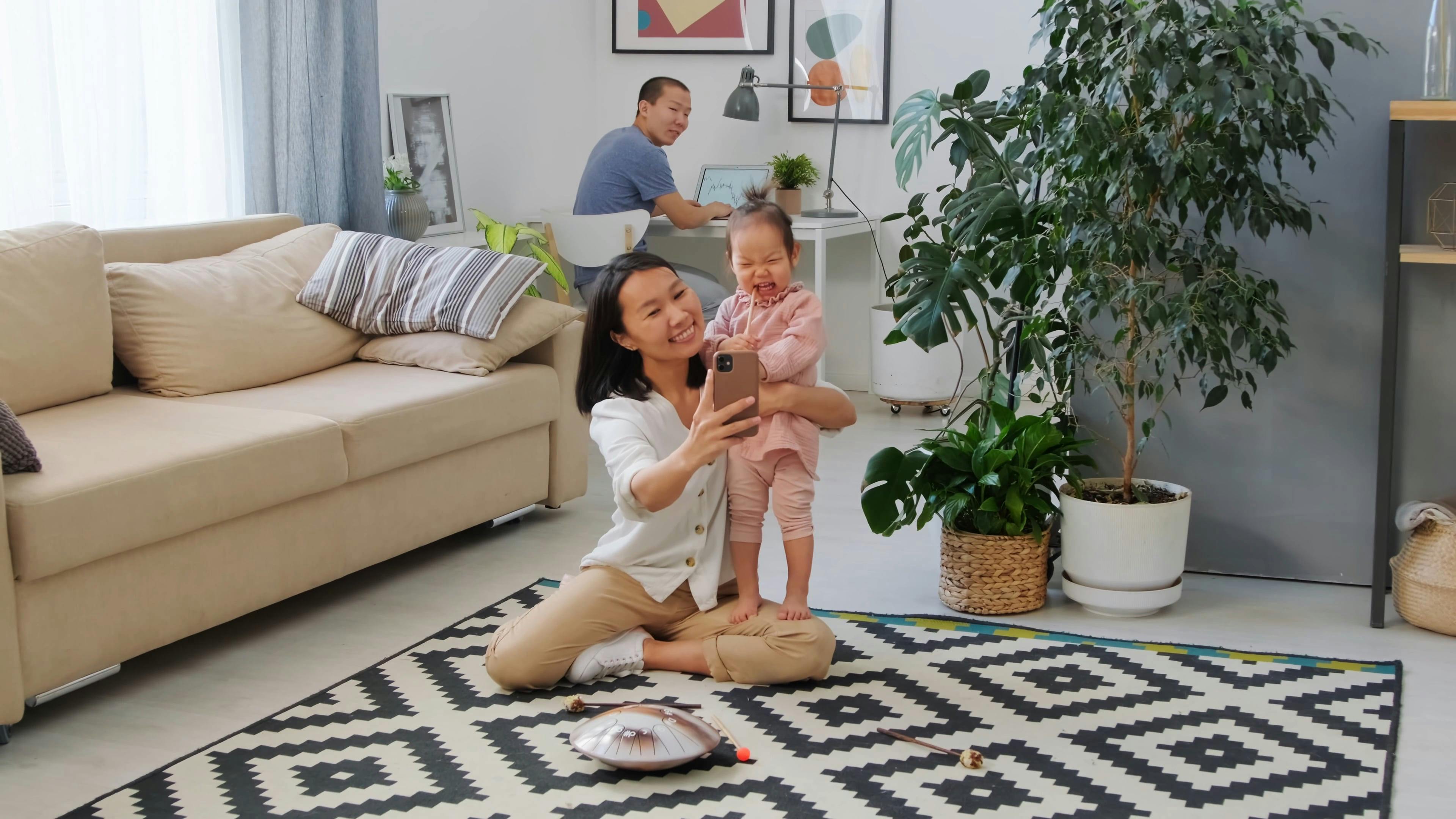 Women Call Mom Asian Videos, Download The BEST Free 4k Stock Video ...