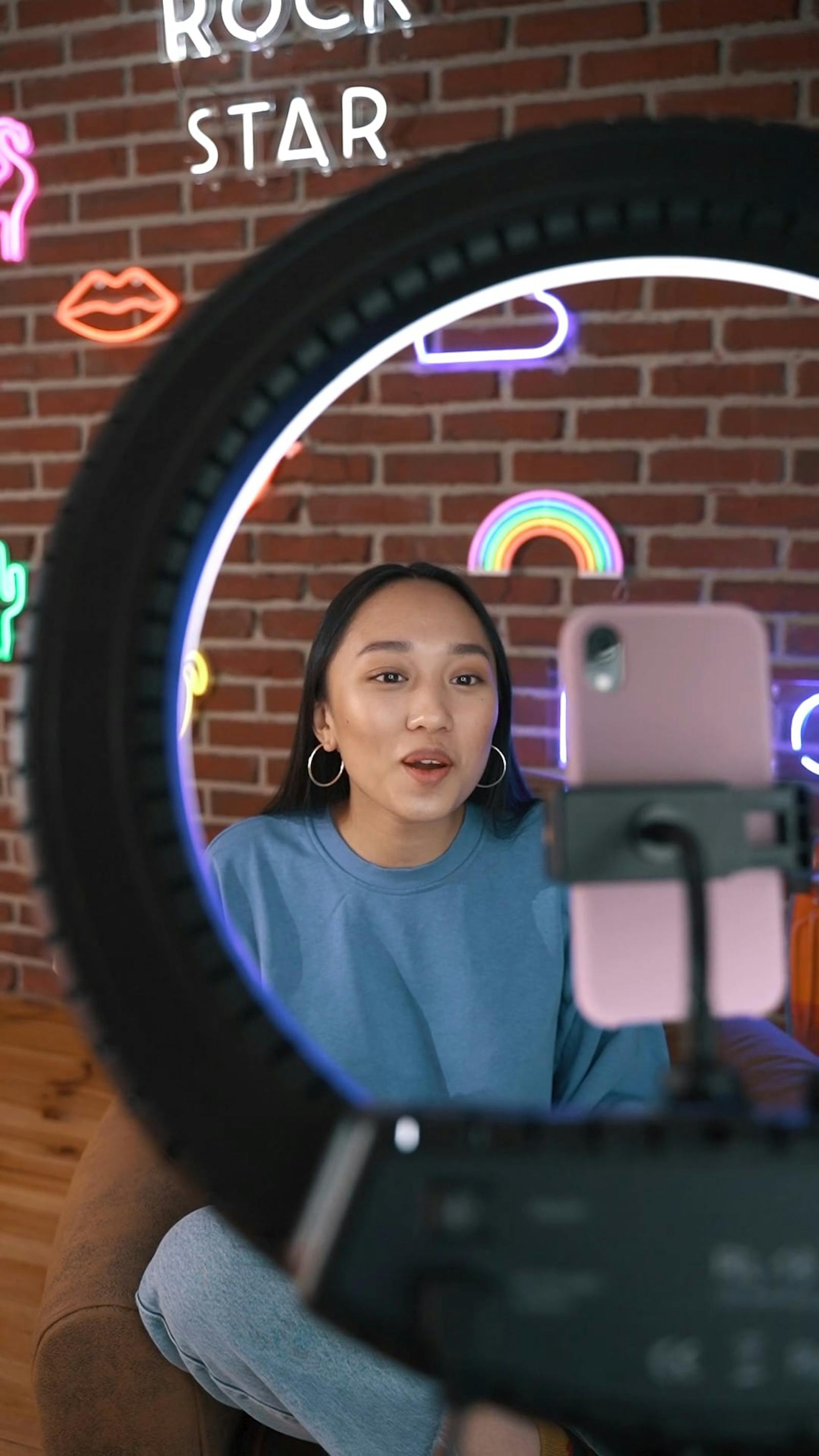 4,000+个最精彩的“Tik Tok”视频 · 100%免费下载 · Pexels素材视频