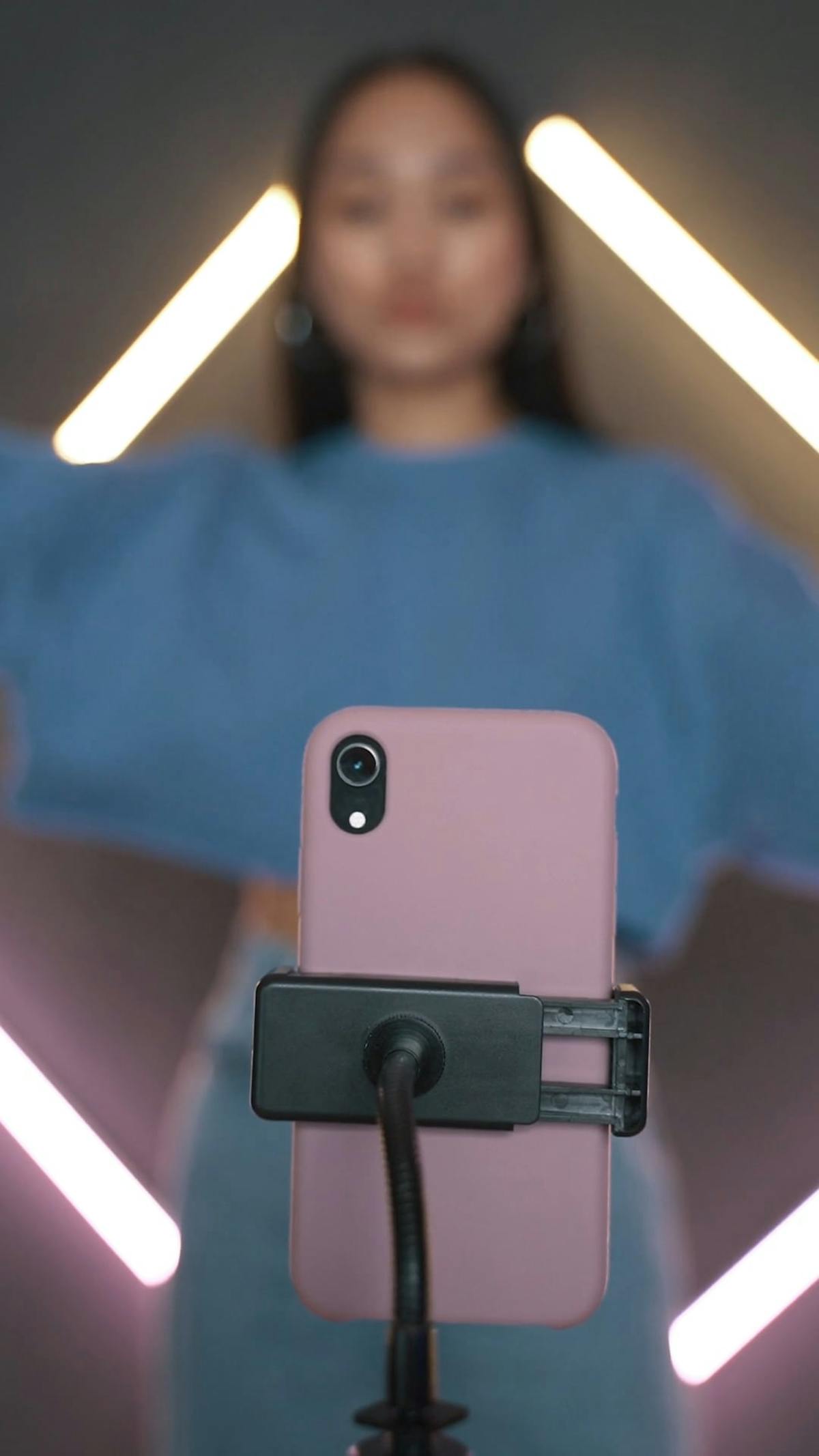 Influencer Videos, Download The BEST Free 4k Stock Video Footage ...