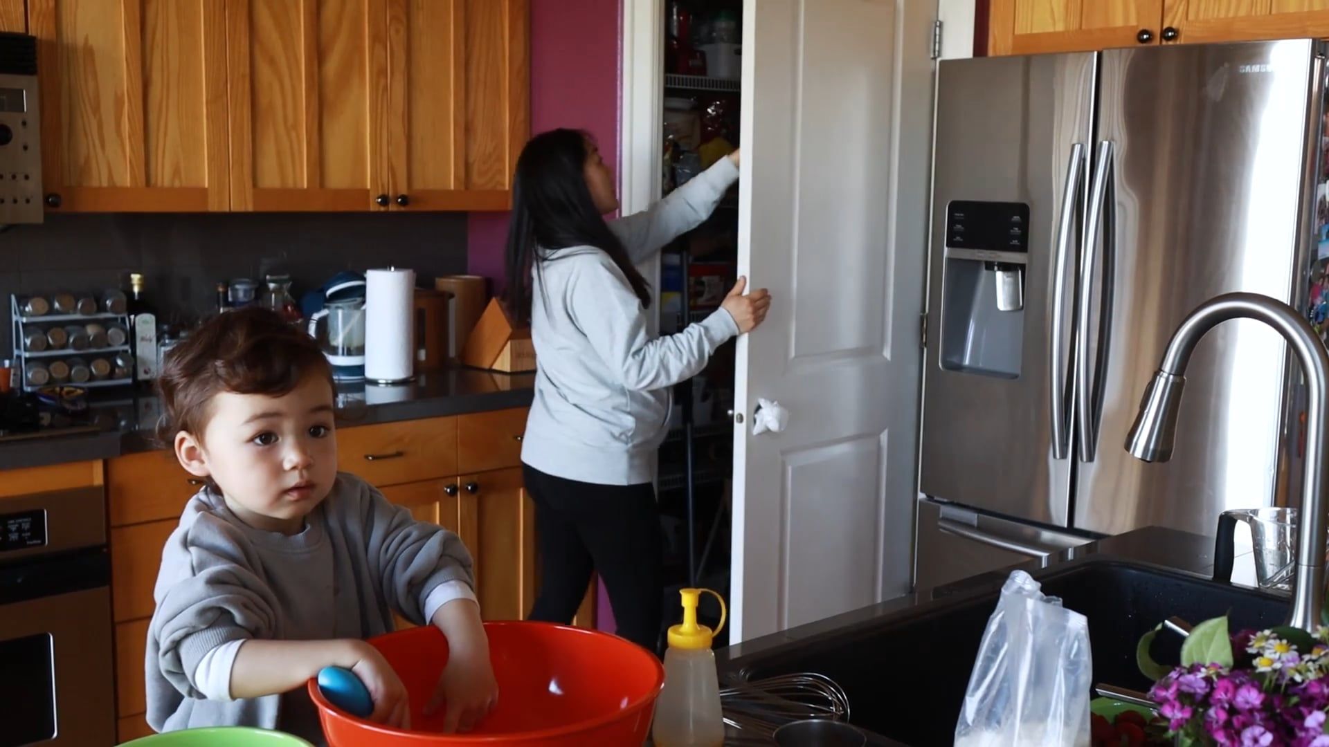 Mother With Refrigerator Videos, Download The BEST Free 4k Stock Video ...