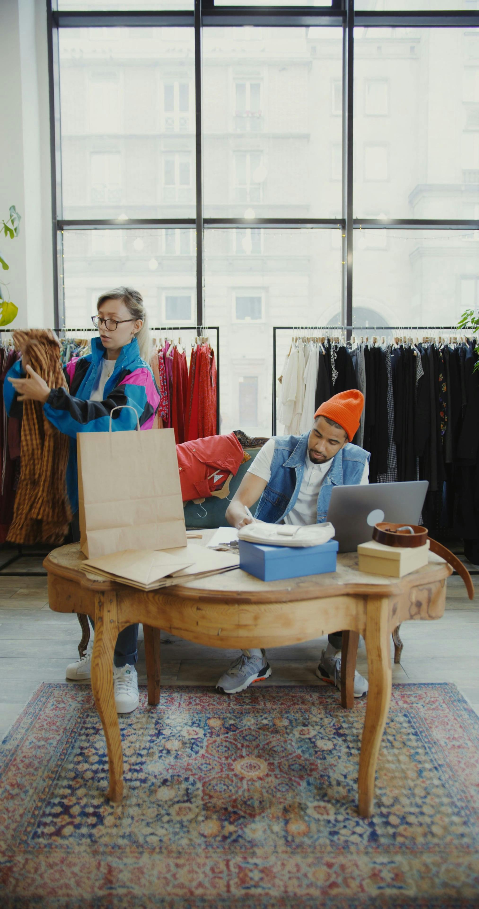 Creative Retail Videos, Download The BEST Free 4k Stock Video Footage ...