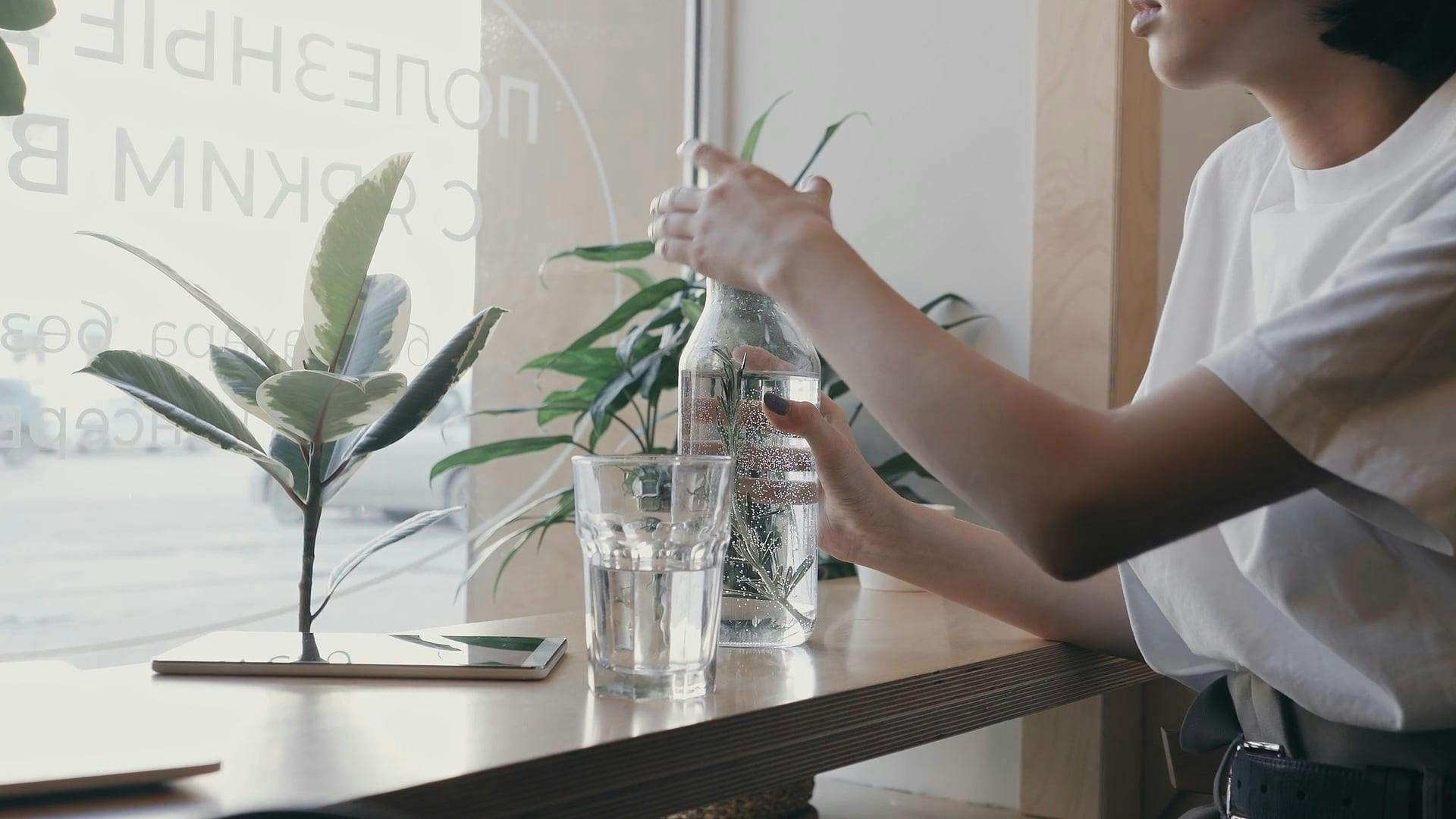 Grown Woman Videos, Download The BEST Free 4k Stock Video Footage ...