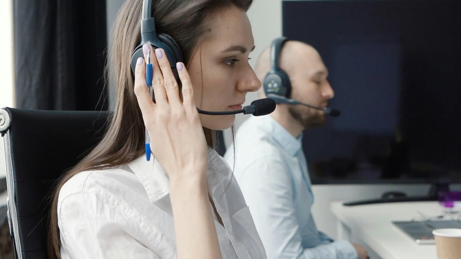 People Putting on Headset · Free Stock Video