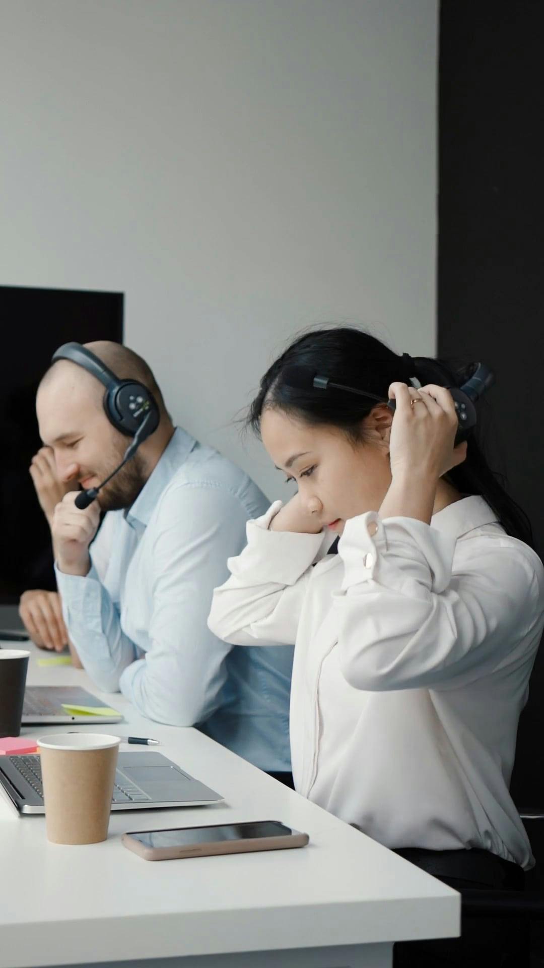 Customer Support Vertical Videos, Download The BEST Free 4k Stock Video ...