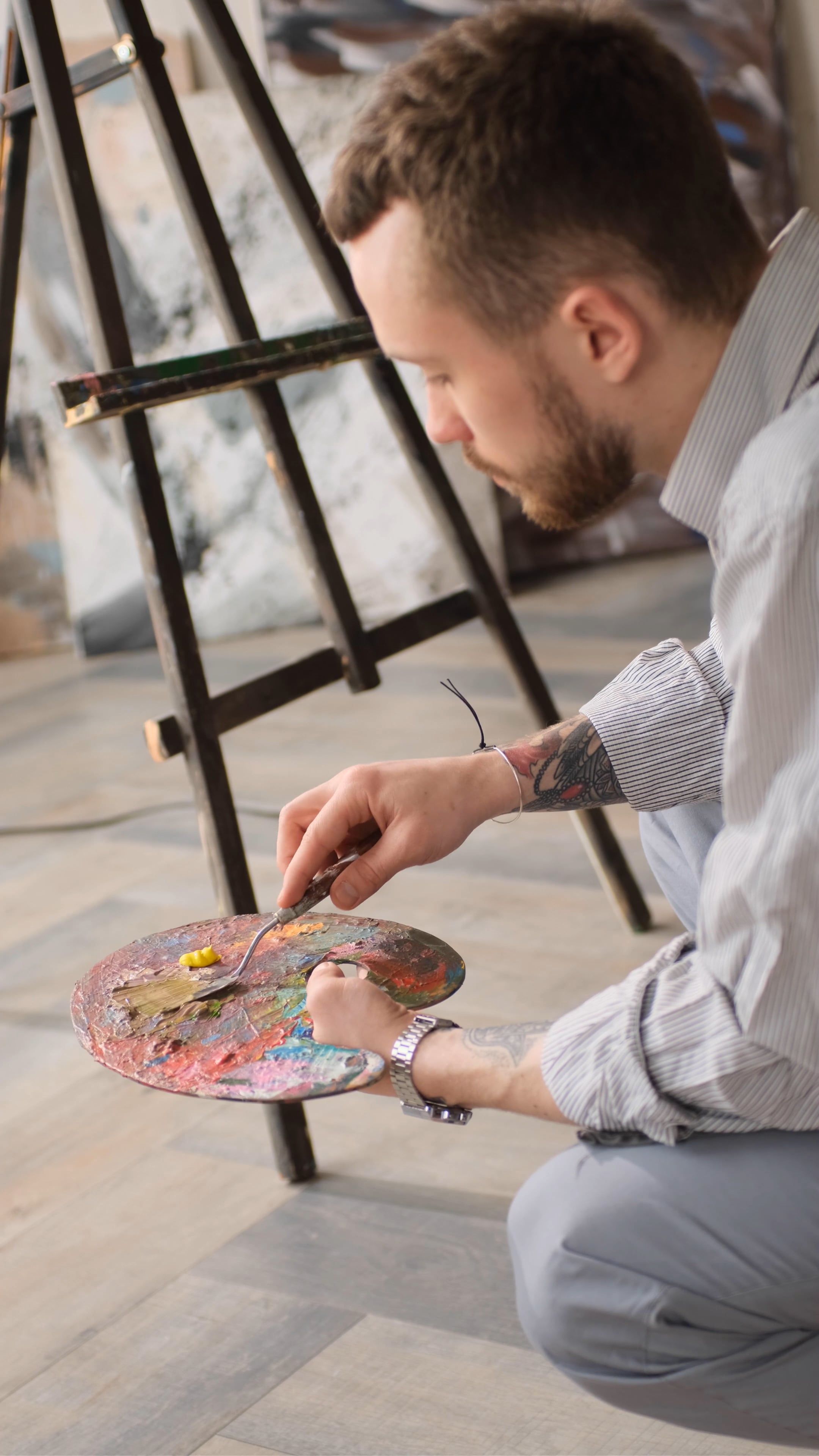 A Man Mixing Paint on Palette Free Stock Video Footage, Royalty-Free 4K ...