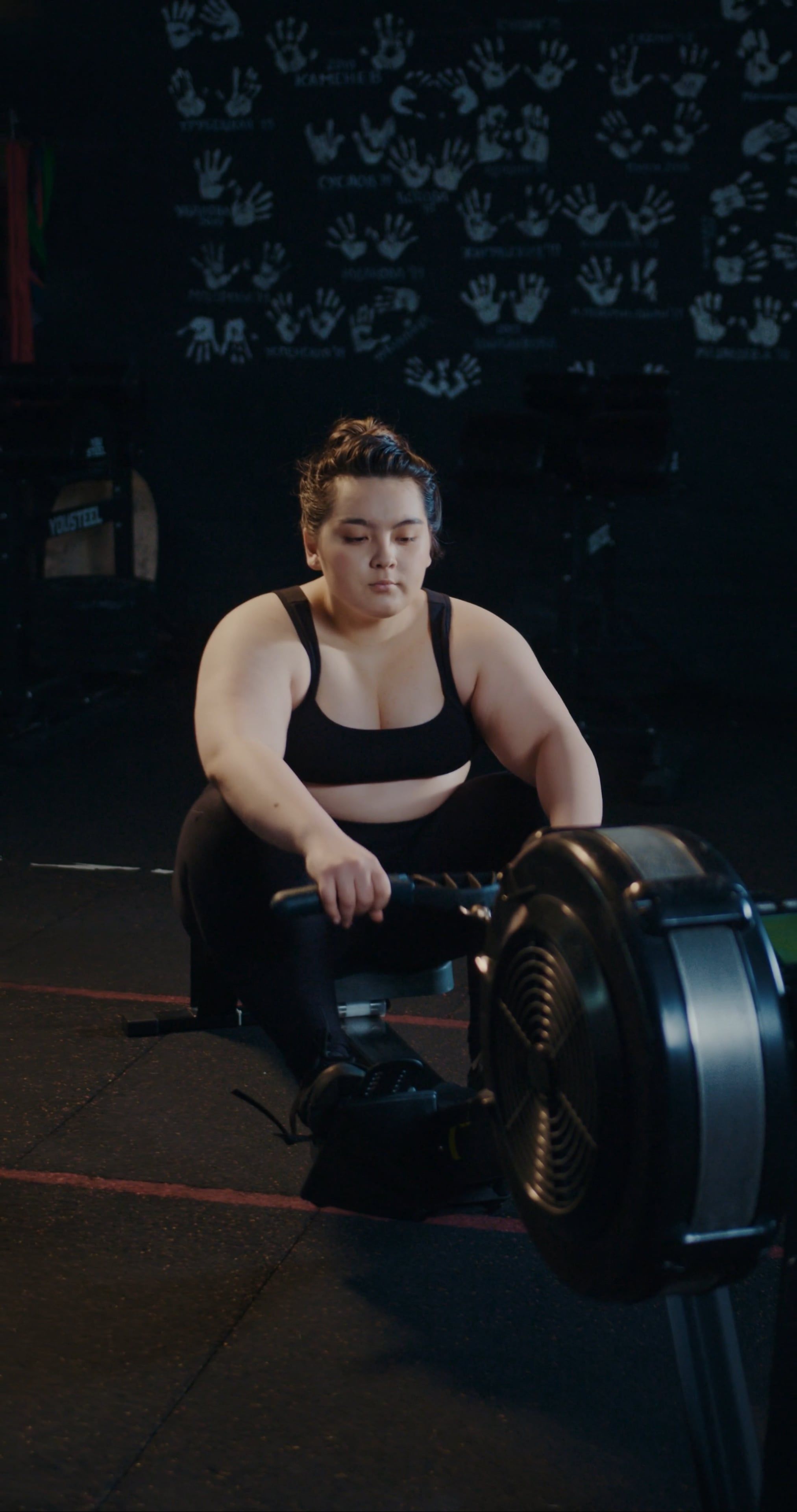 A Woman Exercising In The Gym · Free Stock Video