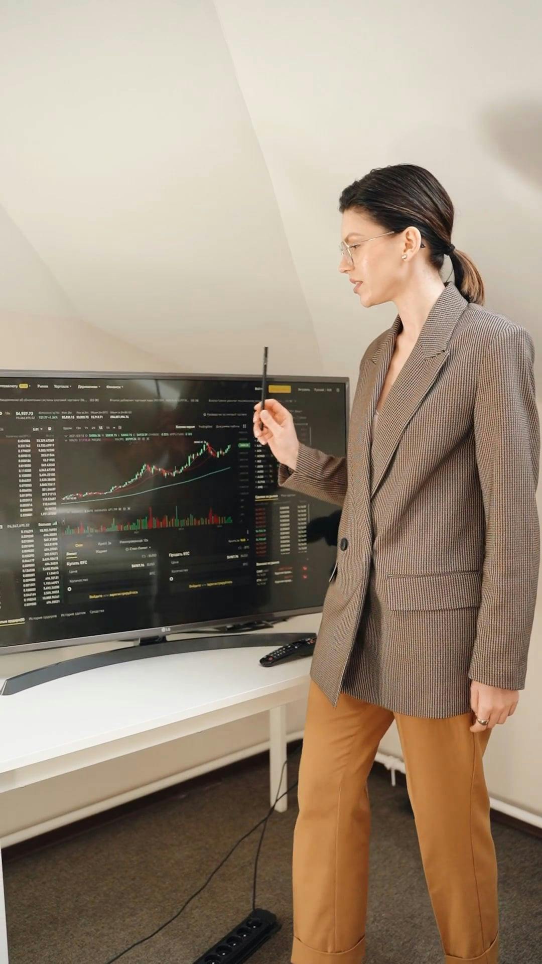 Indicator Economics Videos, Download The BEST Free 4k Stock Video ...