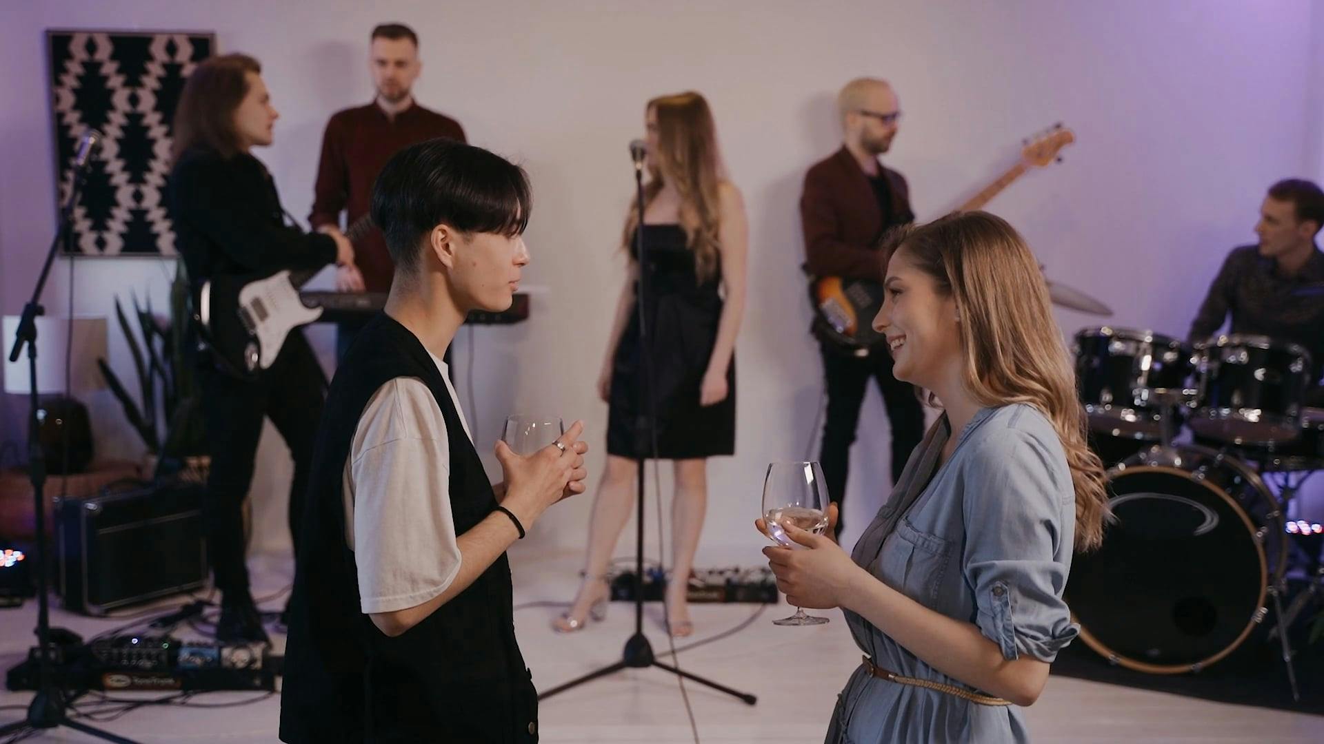 People talking in the Party · Free Stock Video