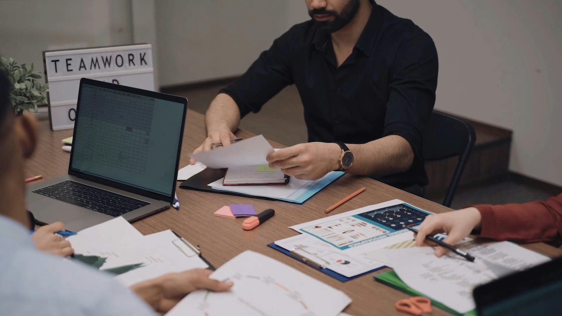 Busy Office With Someone Passing Over Videos, Download The BEST Free 4k ...