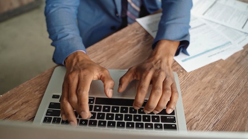 Insurance Agent Videos, Download The BEST Free 4k Stock Video Footage ...