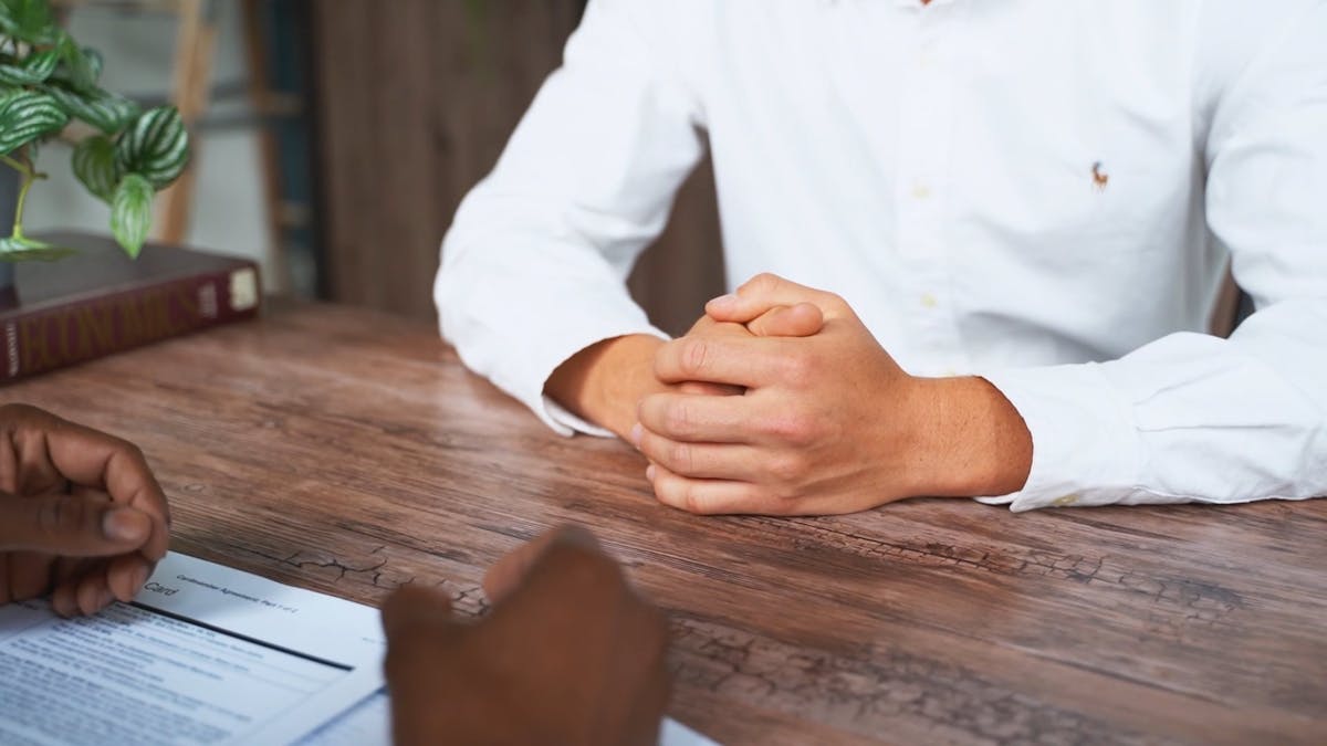 Insurance Agent Videos, Download The BEST Free 4k Stock Video Footage ...