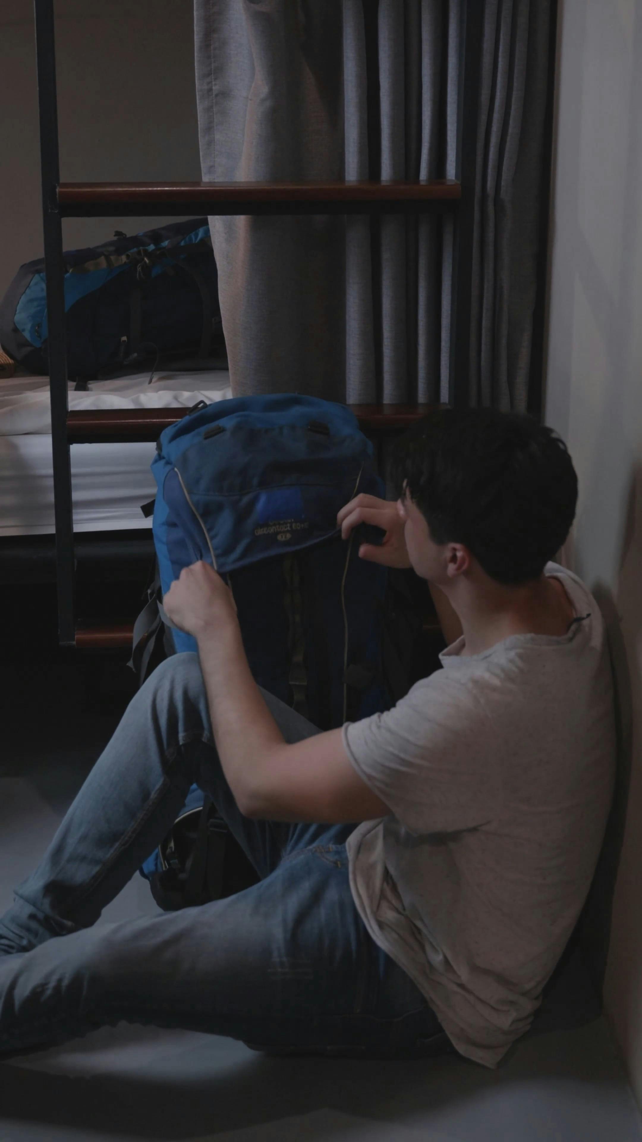 Backpack Zipper Videos, Download The BEST Free 4k Stock Video Footage ...