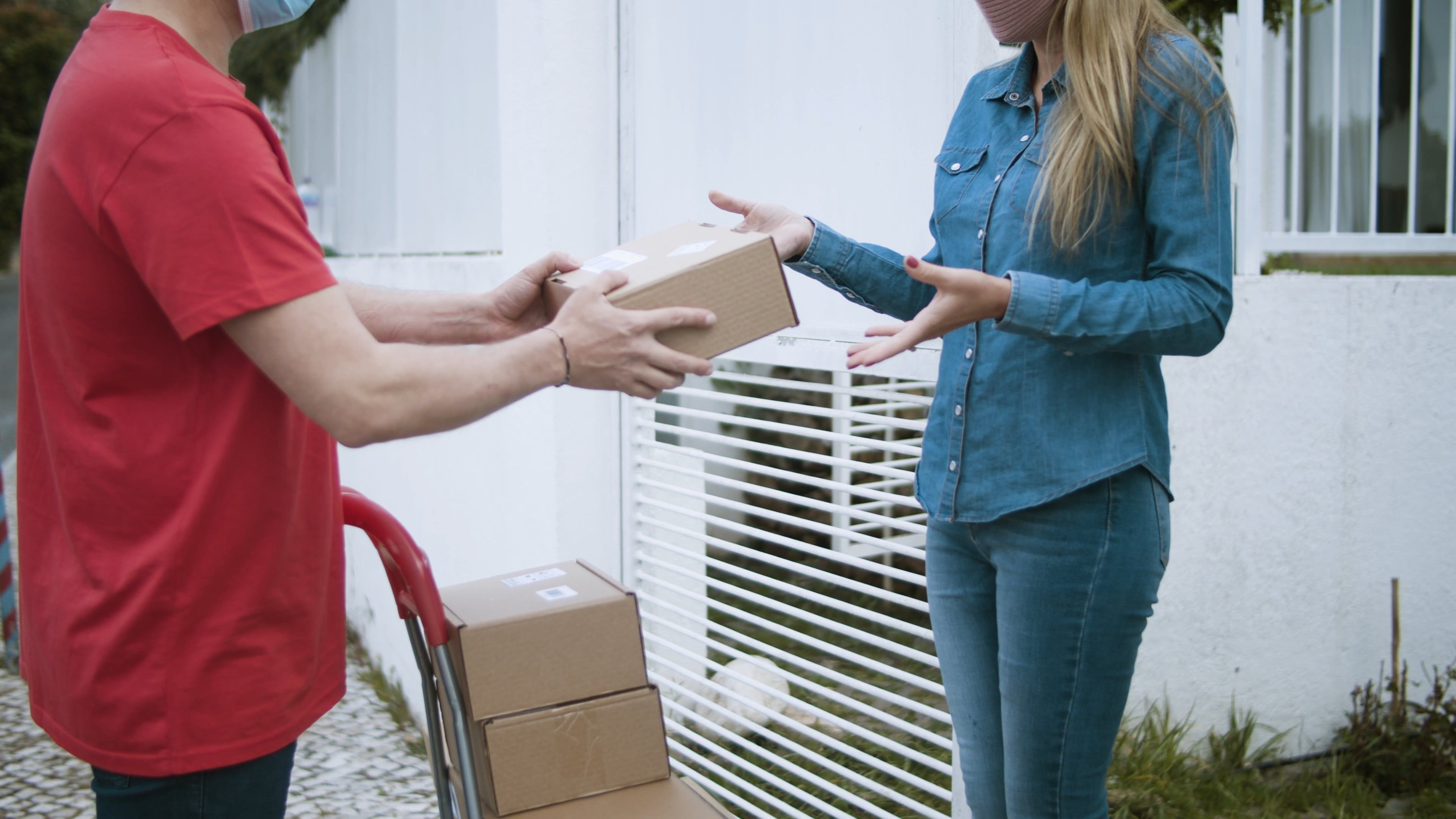 Long Home Delivery Videos, Download The BEST Free 4k Stock Video ...