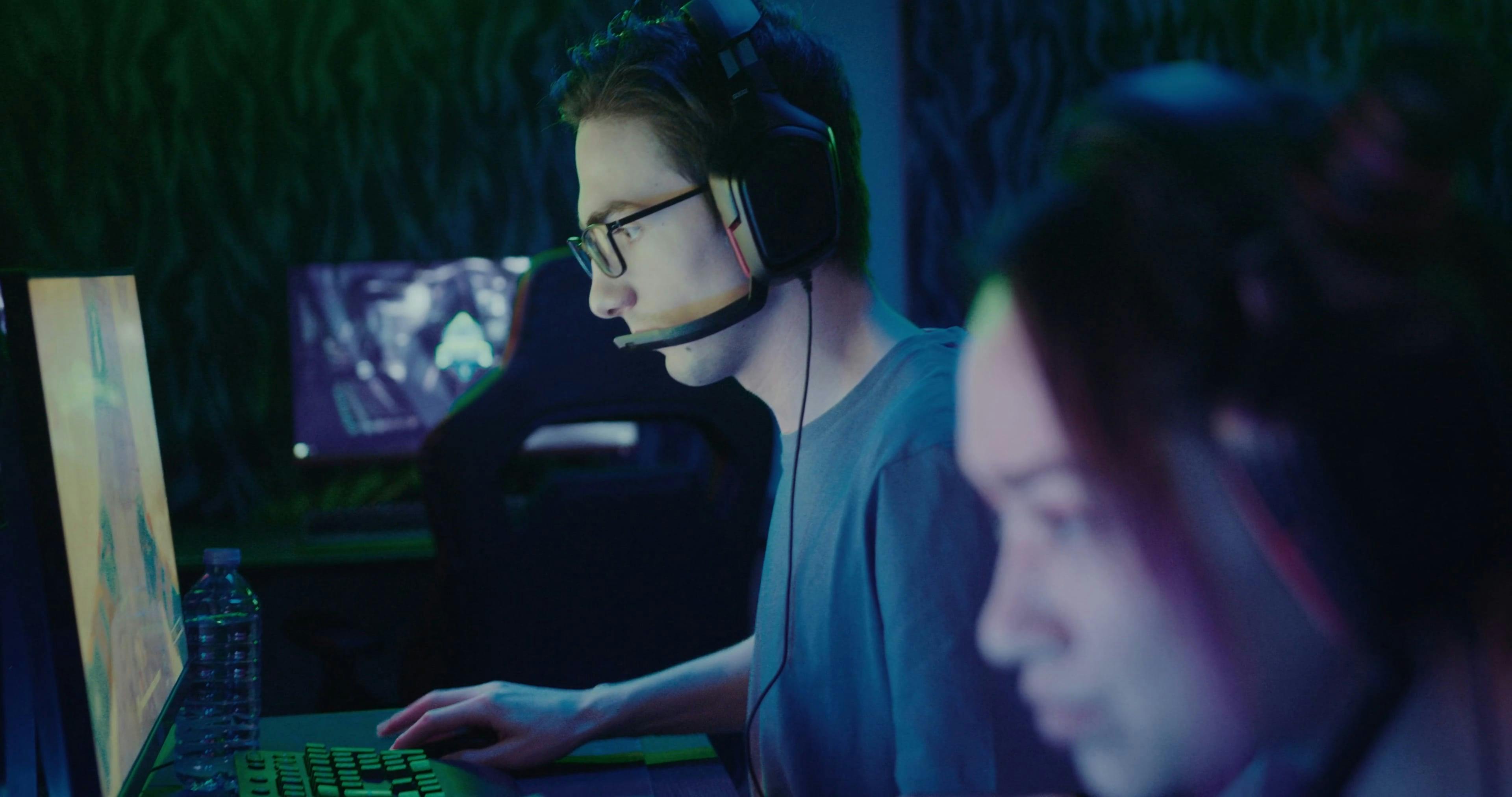 People Playing Computer Games · Free Stock Video