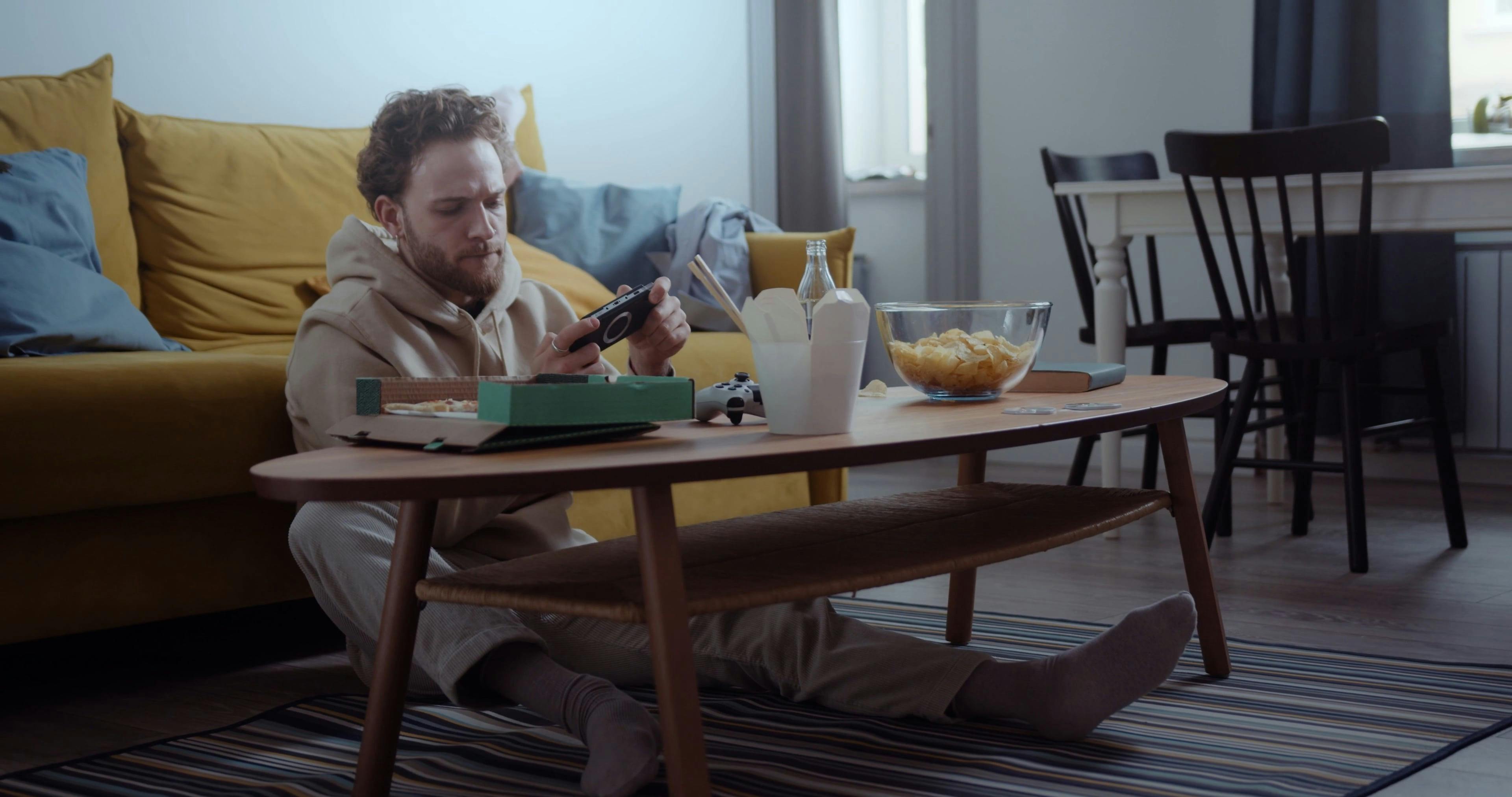 Eating While Gaming Videos, Download The BEST Free 4k Stock Video ...