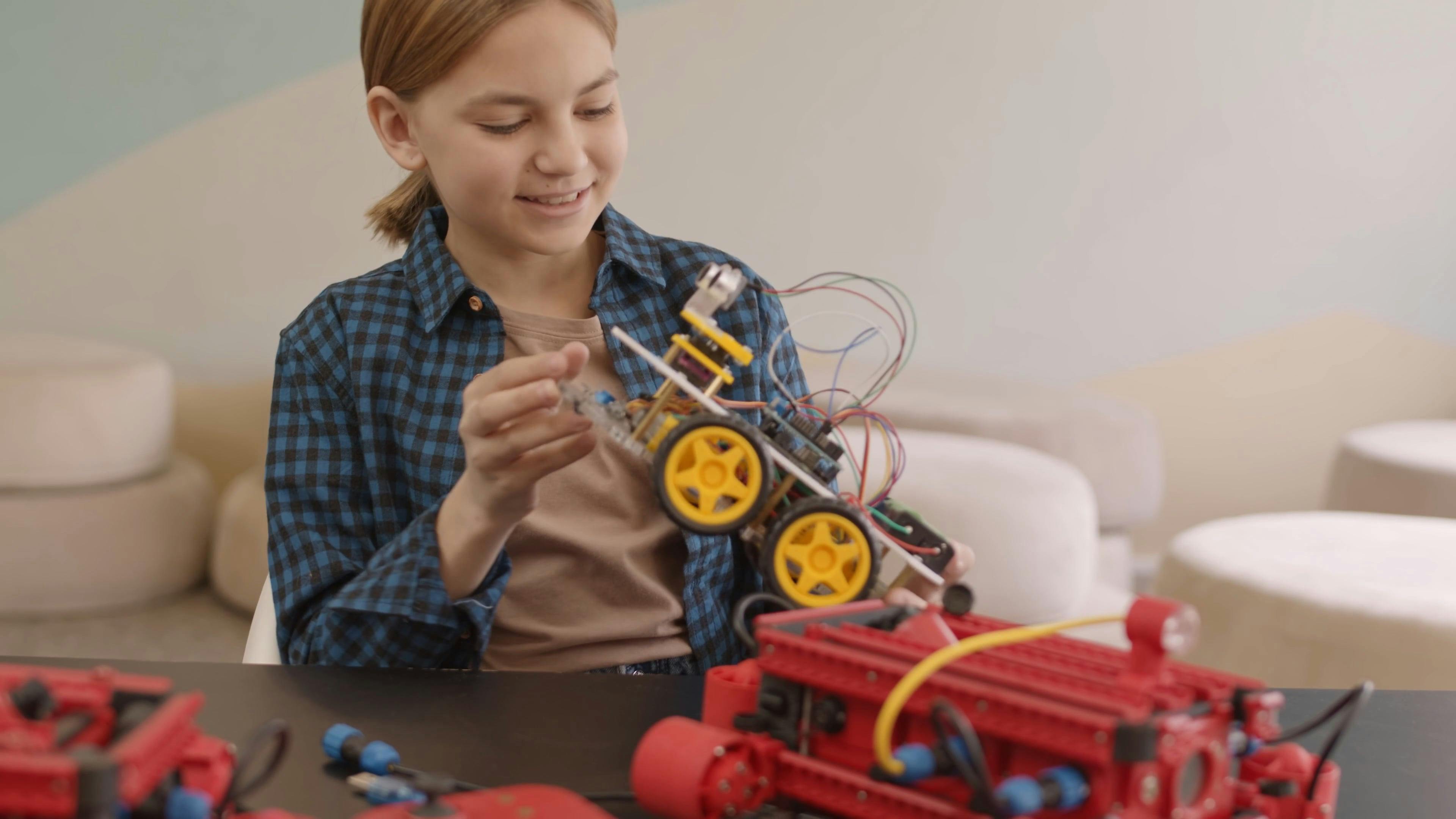 Prototypes Building Videos, Download The BEST Free 4k Stock Video ...