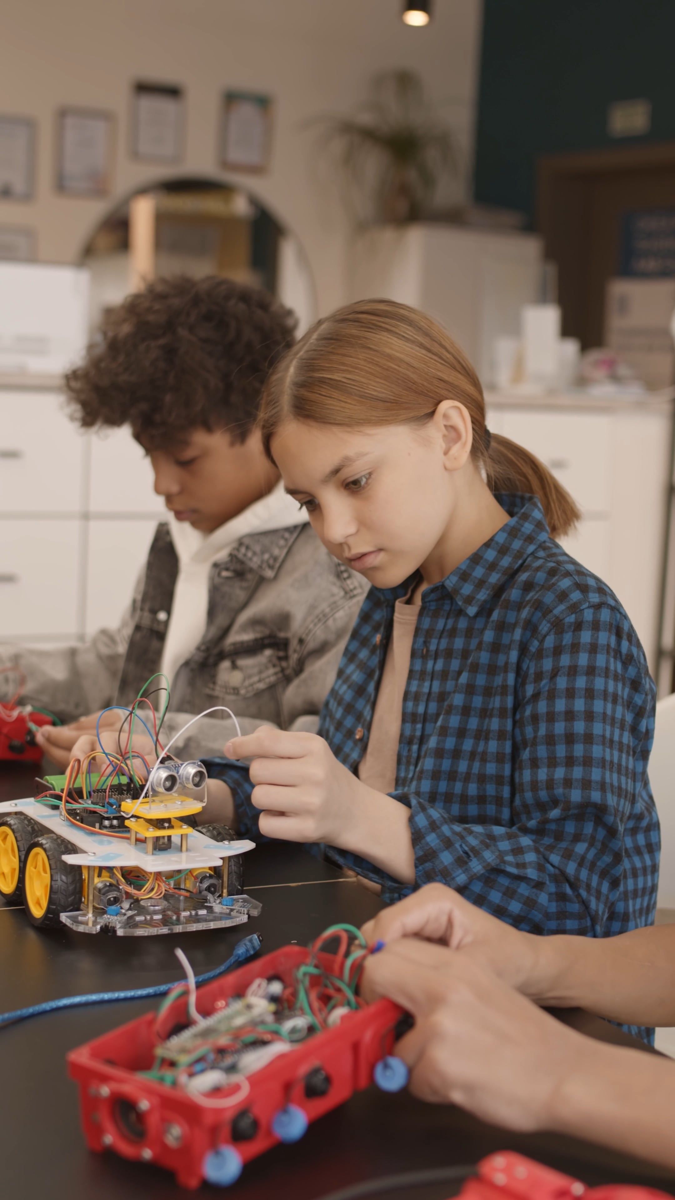 Futuristic Technology In Classroom Videos, Download The BEST Free 4k ...