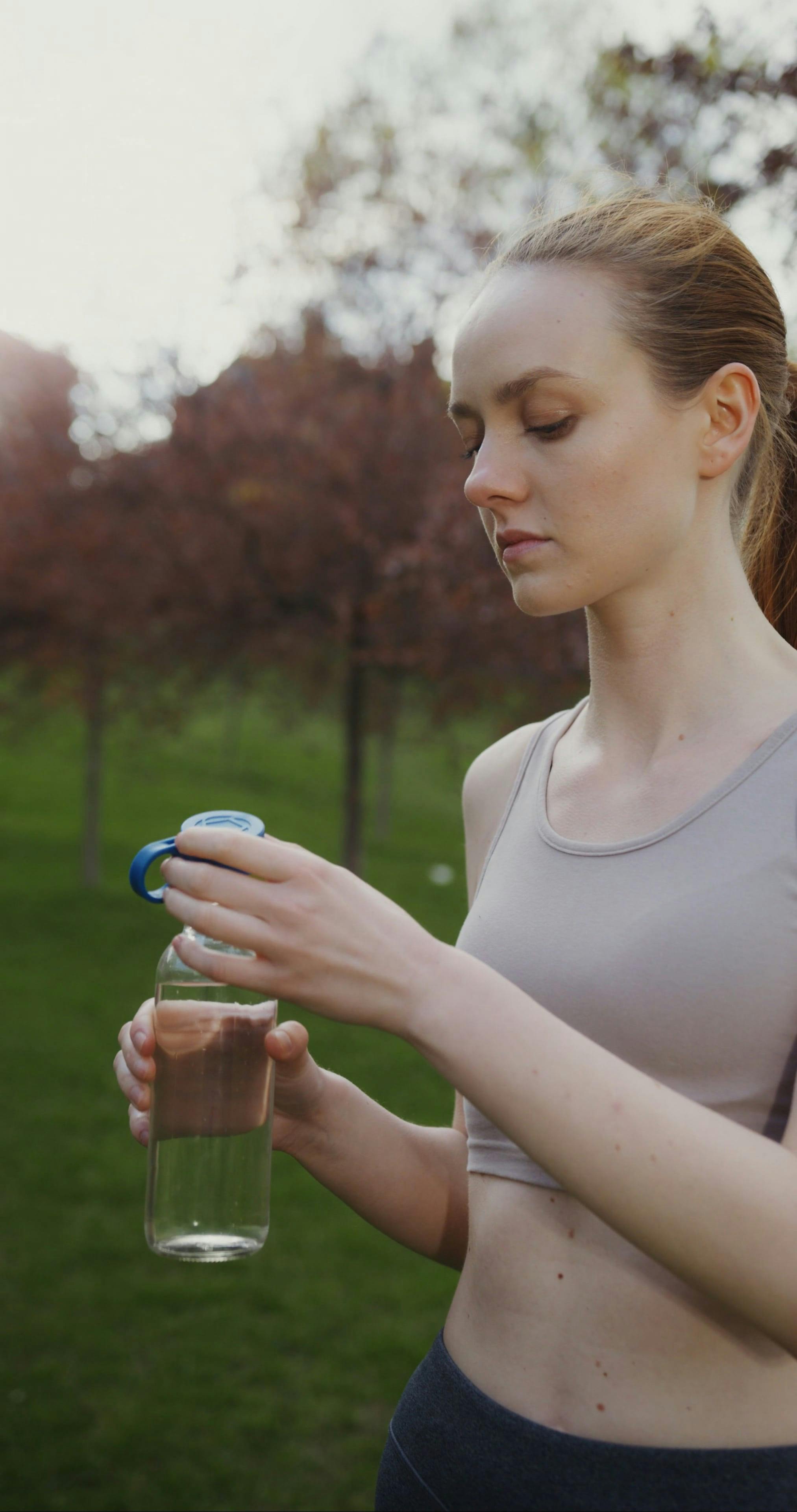 Running Drinking Water Videos, Download The BEST Free 4k Stock Video Footage & Running Drinking ...