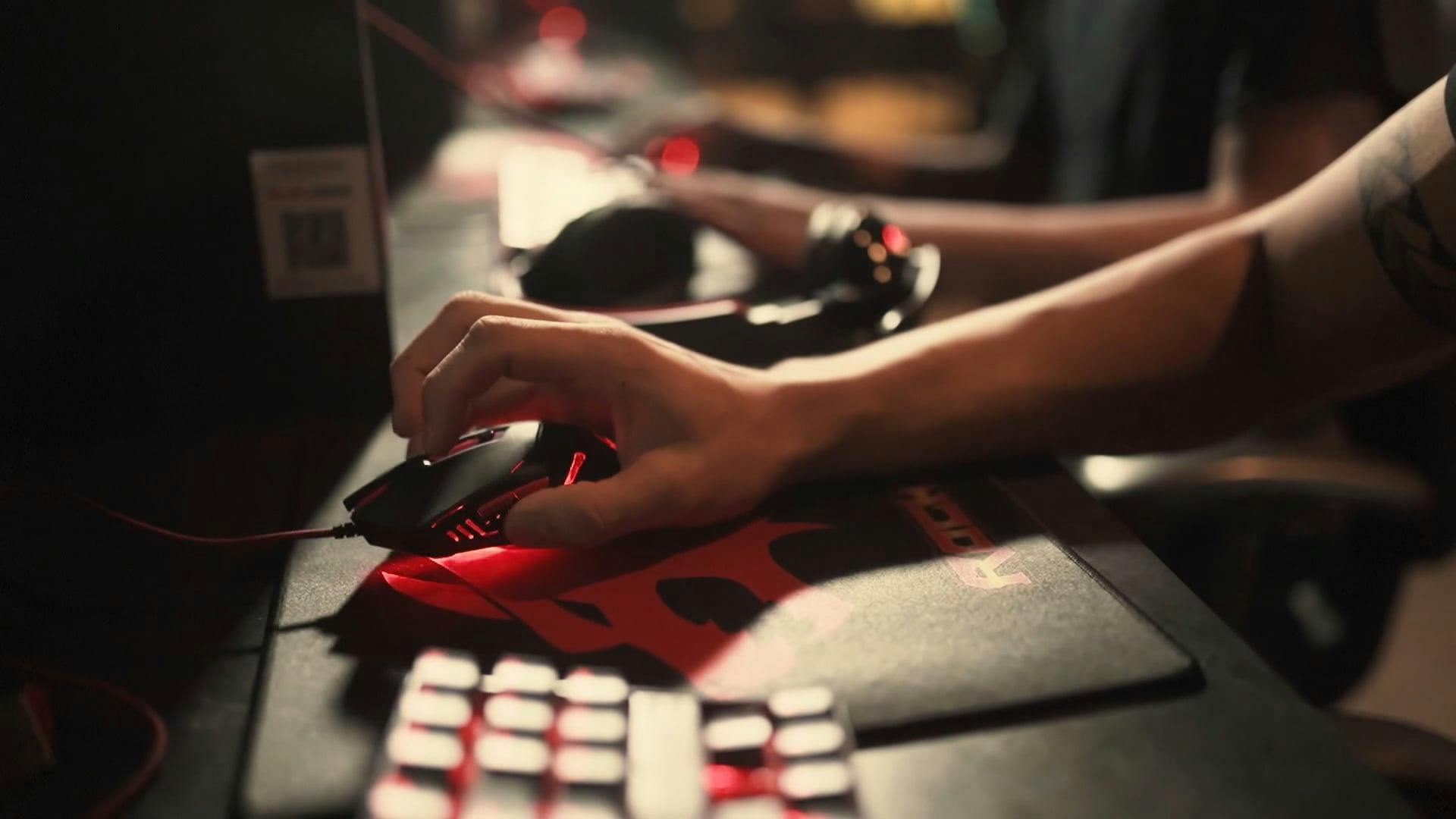 Playing Video Gams With A Computer Mouse Free Stock Video Footage ...