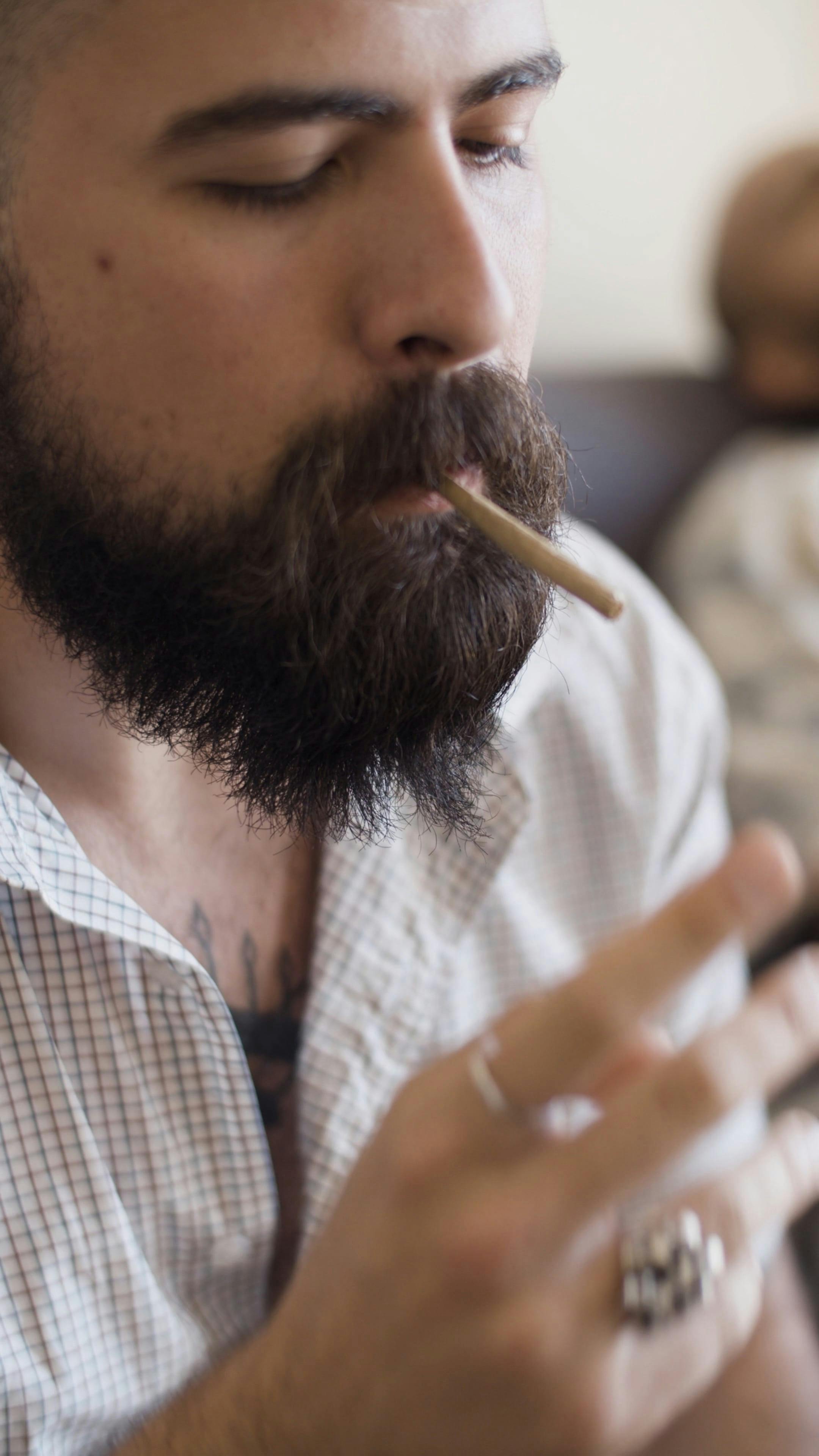 Video of a Person Smoking · Free Stock Video