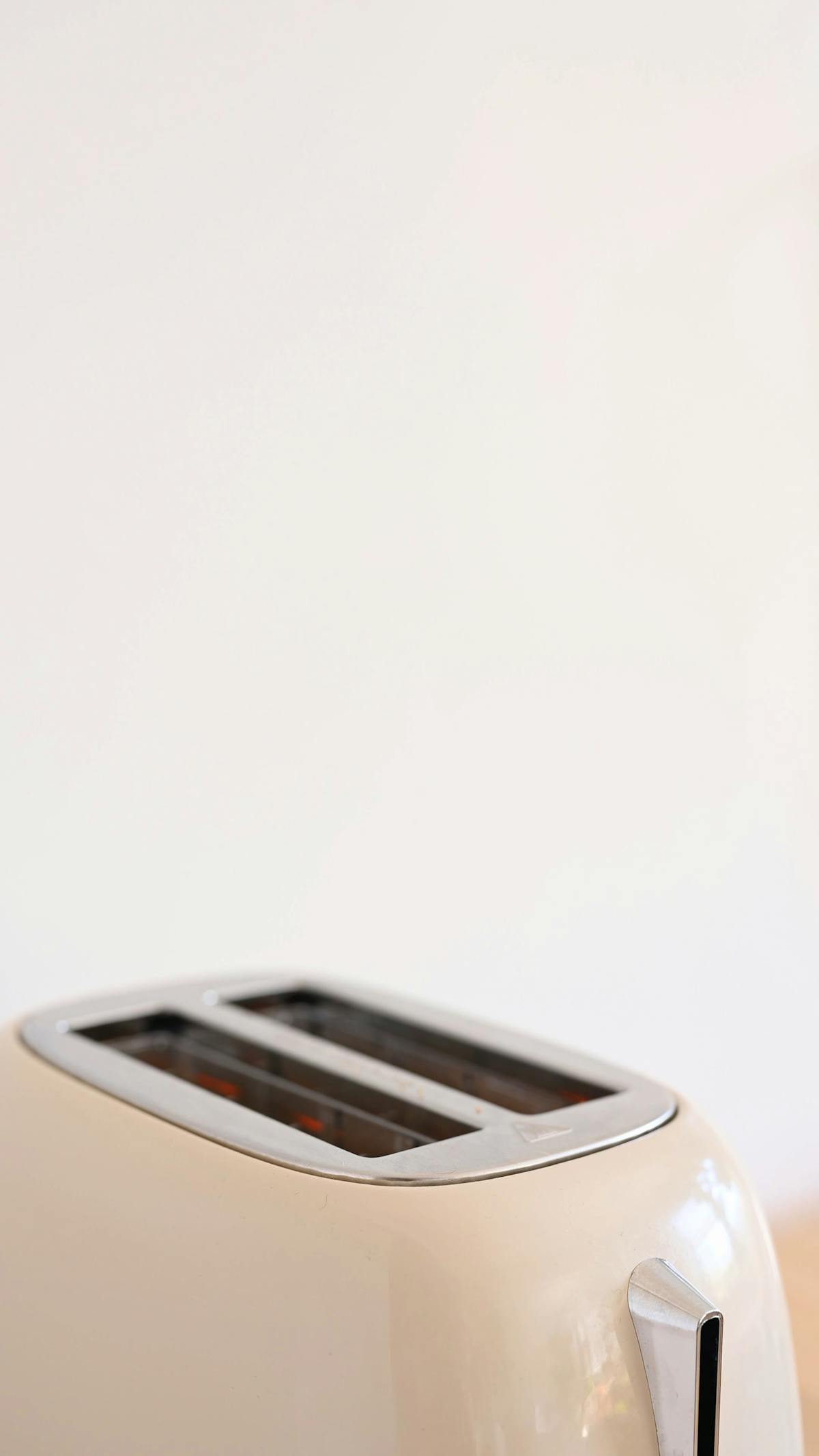 Toaster Videos, Download The BEST Free 4k Stock Video Footage & Toaster ...