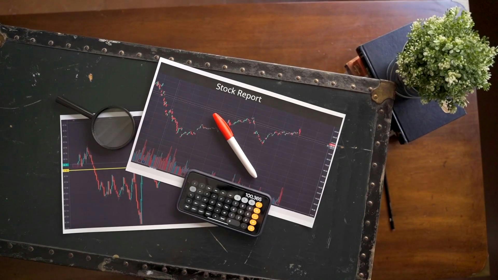 Poor Trading Desk Setup Videos, Download The BEST Free 4k Stock Video ...