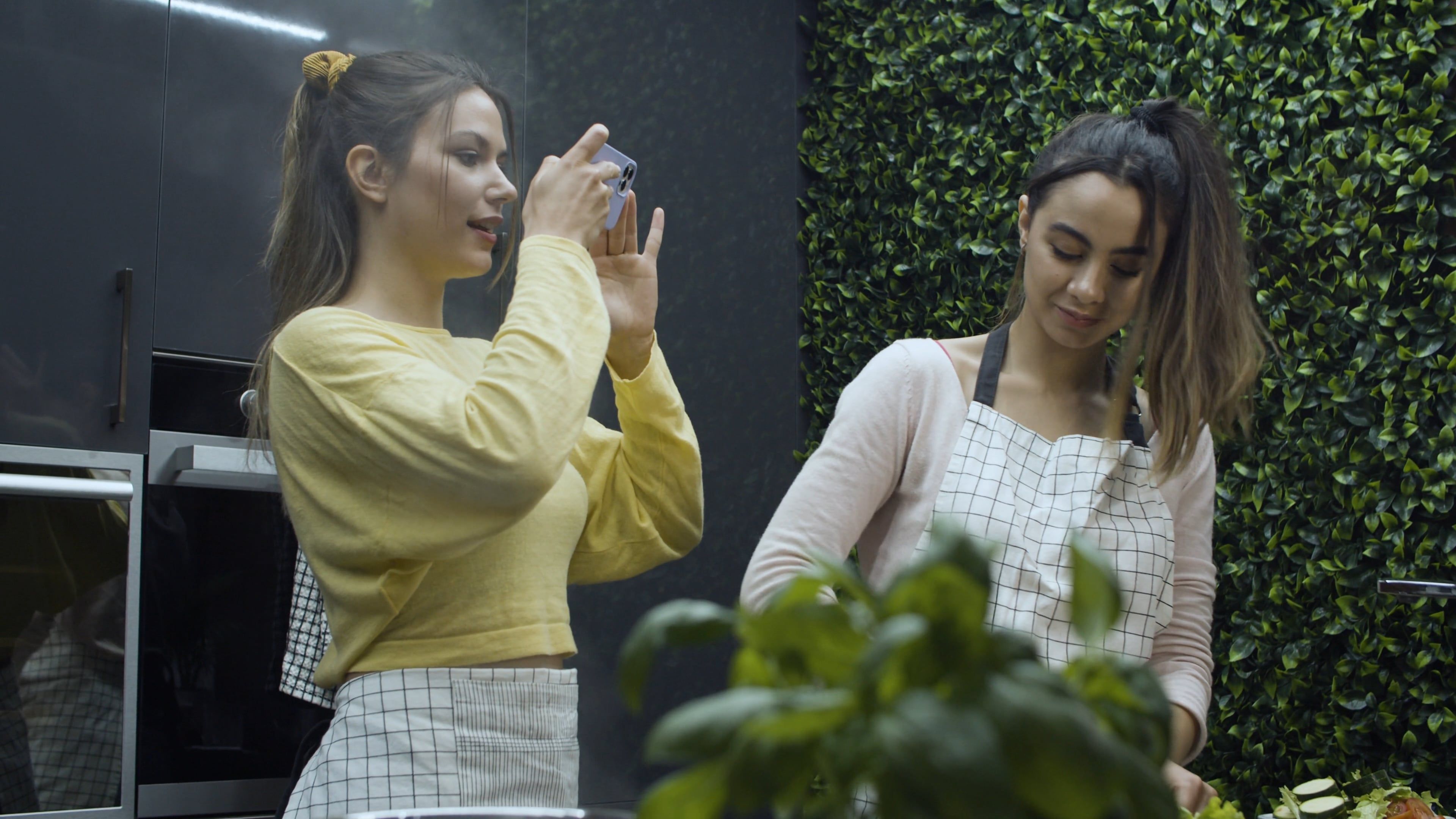 Influencer Workshop Videos, Download The BEST Free 4k Stock Video ...