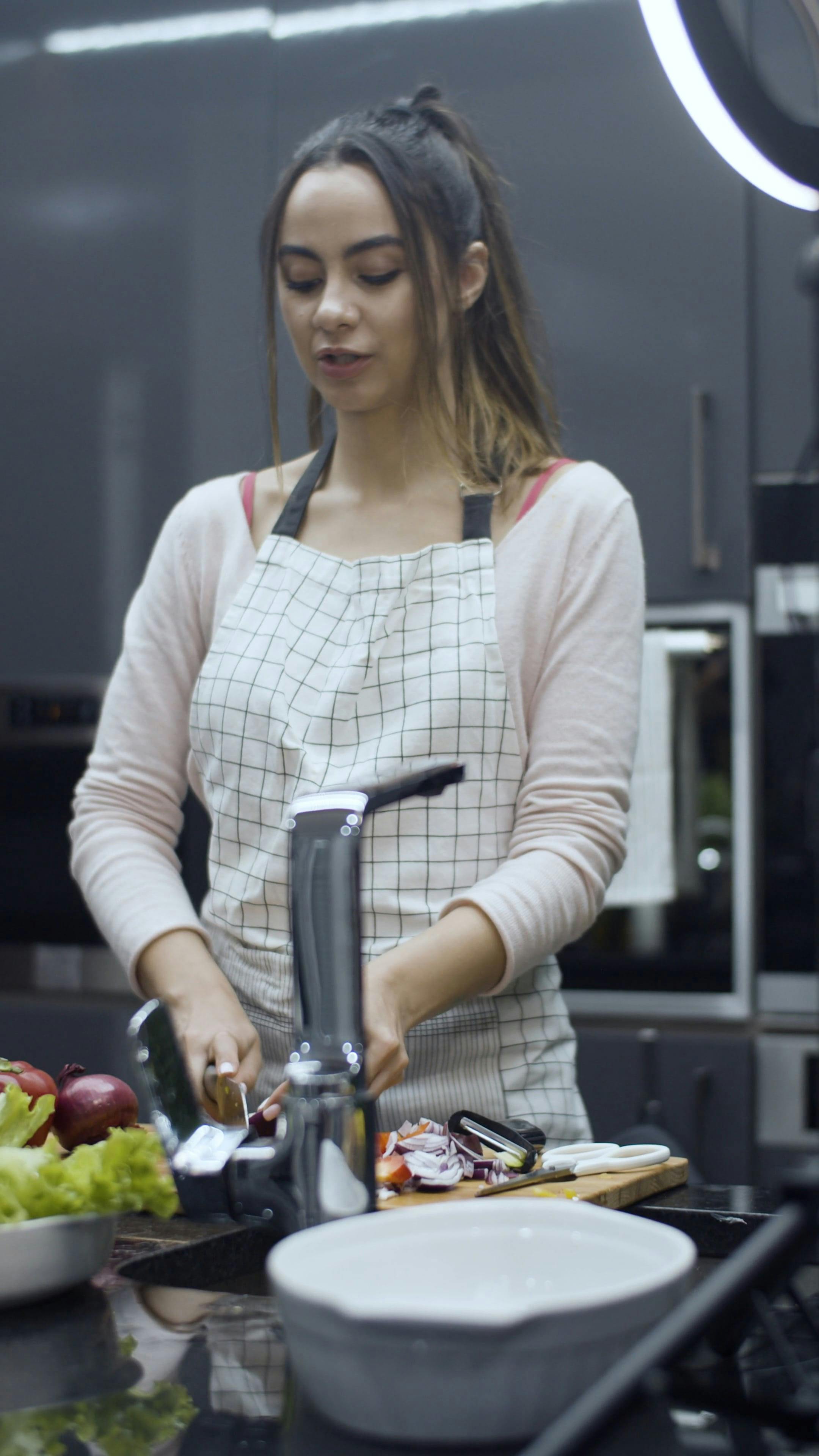 Shooting Tracking Videos, Download The BEST Free 4k Stock Video Footage ...