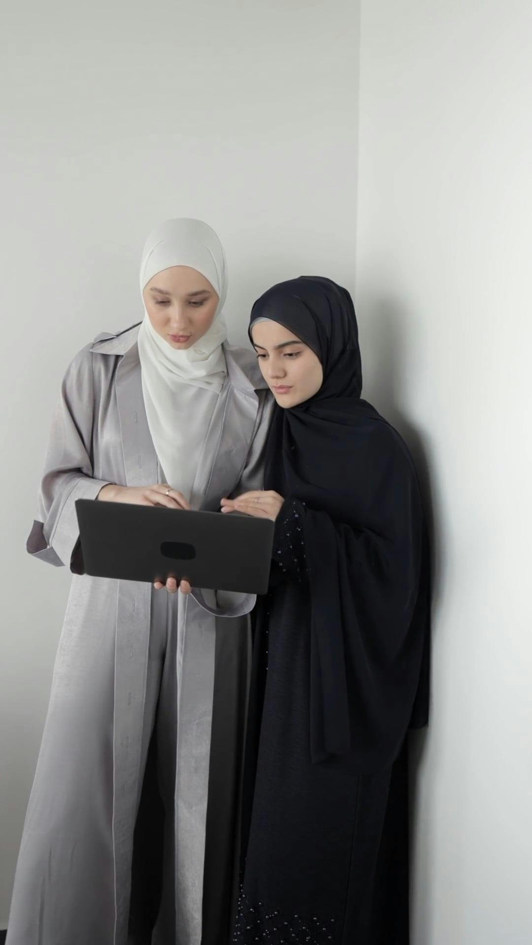 Hijab Team Videos, Download The BEST Free 4k Stock Video Footage ...