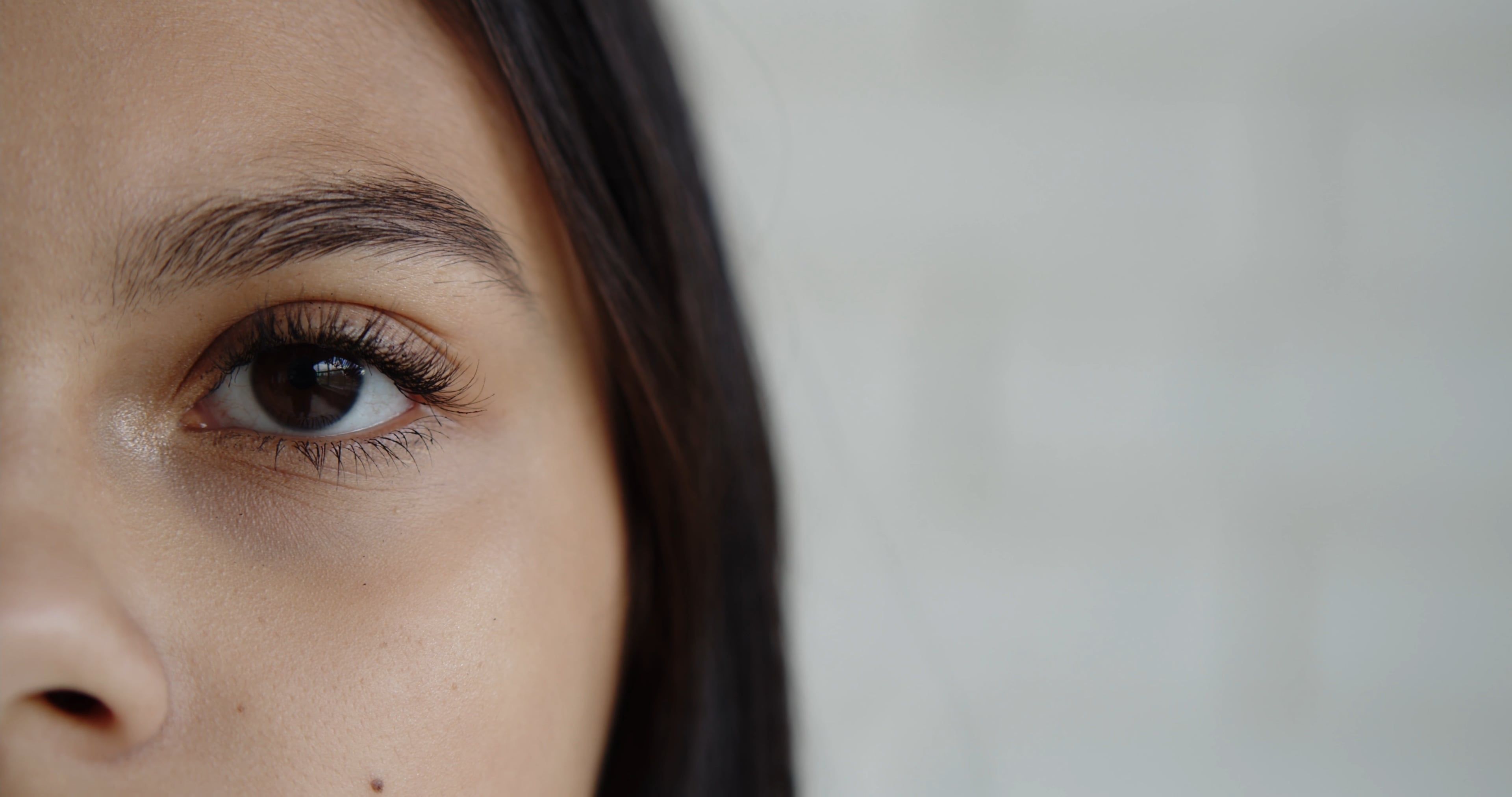 Close-Up Video of a Girls Eye · Free Stock Video