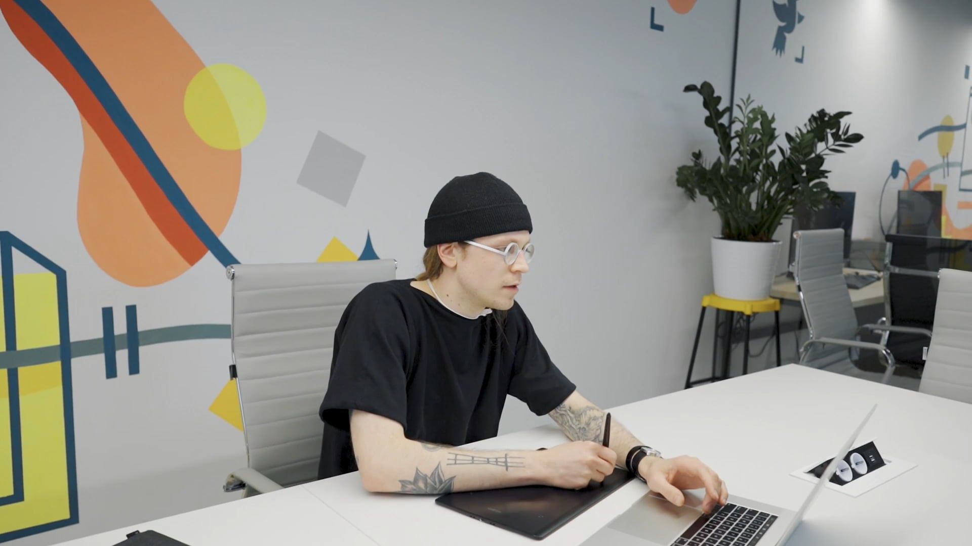 Man Using a Drawing Tablet · Free Stock Video