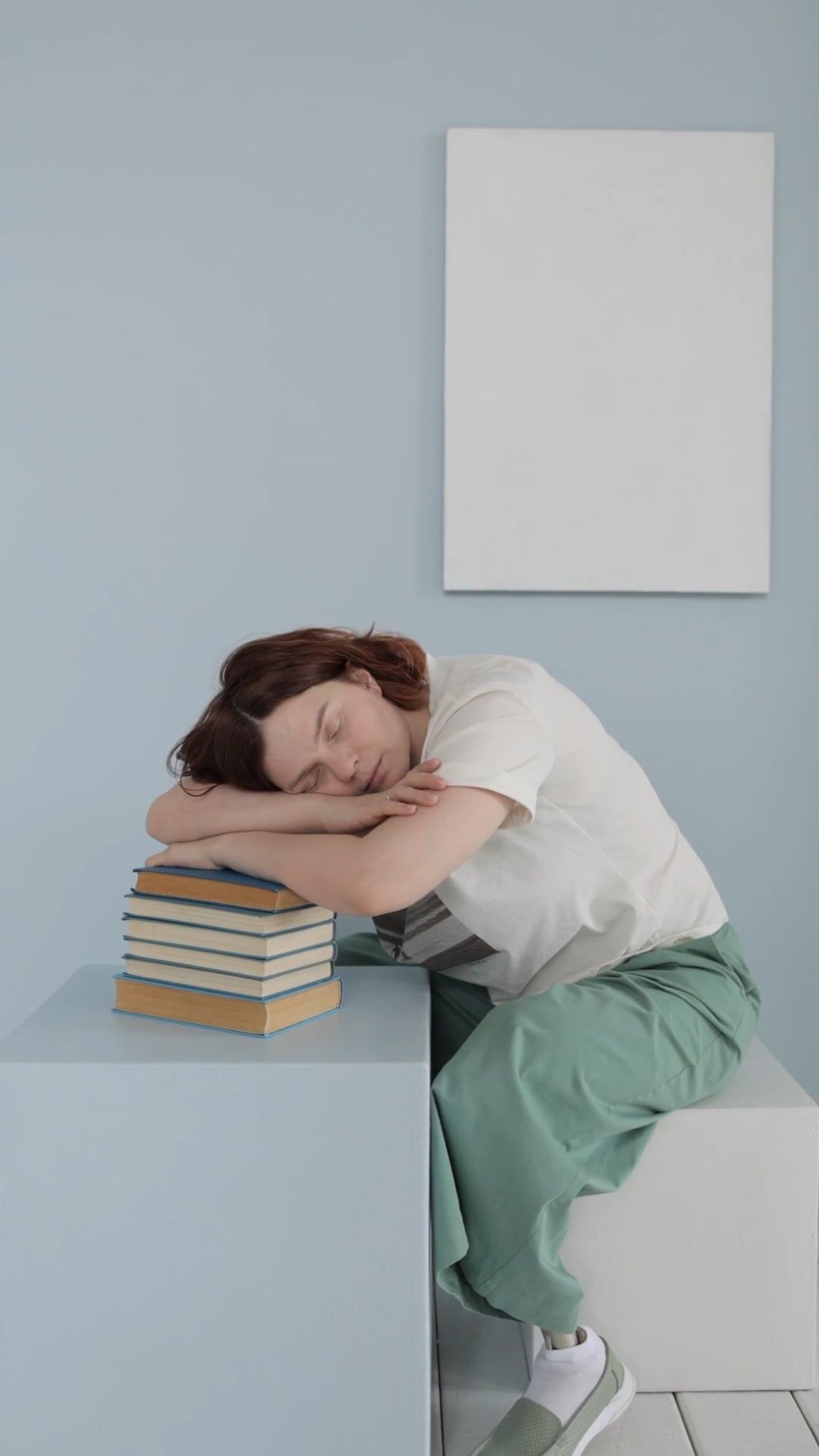 Sleeping Piles Videos, Download The BEST Free 4k Stock Video Footage ...