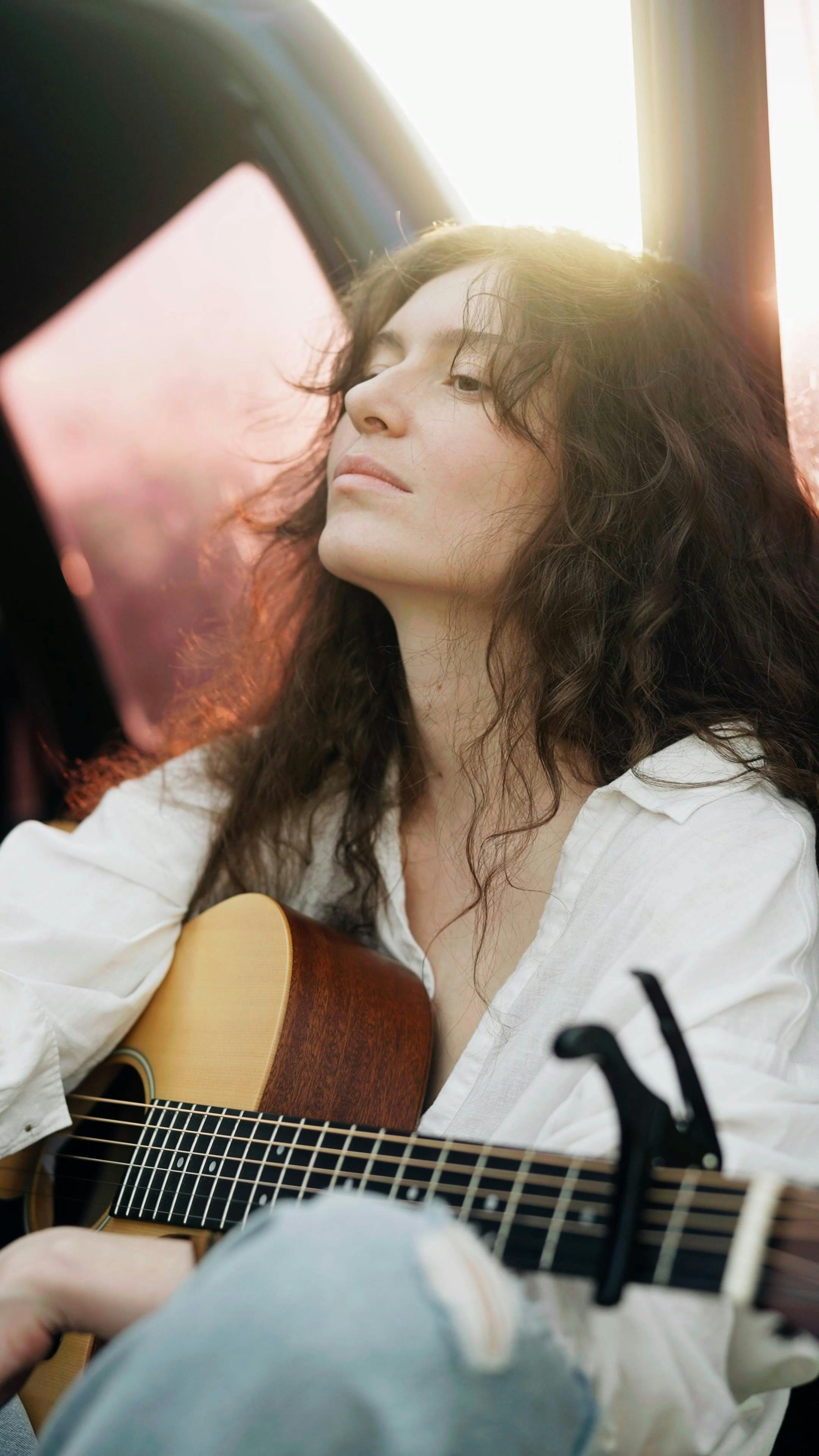 Poses With Guitar Videos, Download The BEST Free 4k Stock Video Footage ...