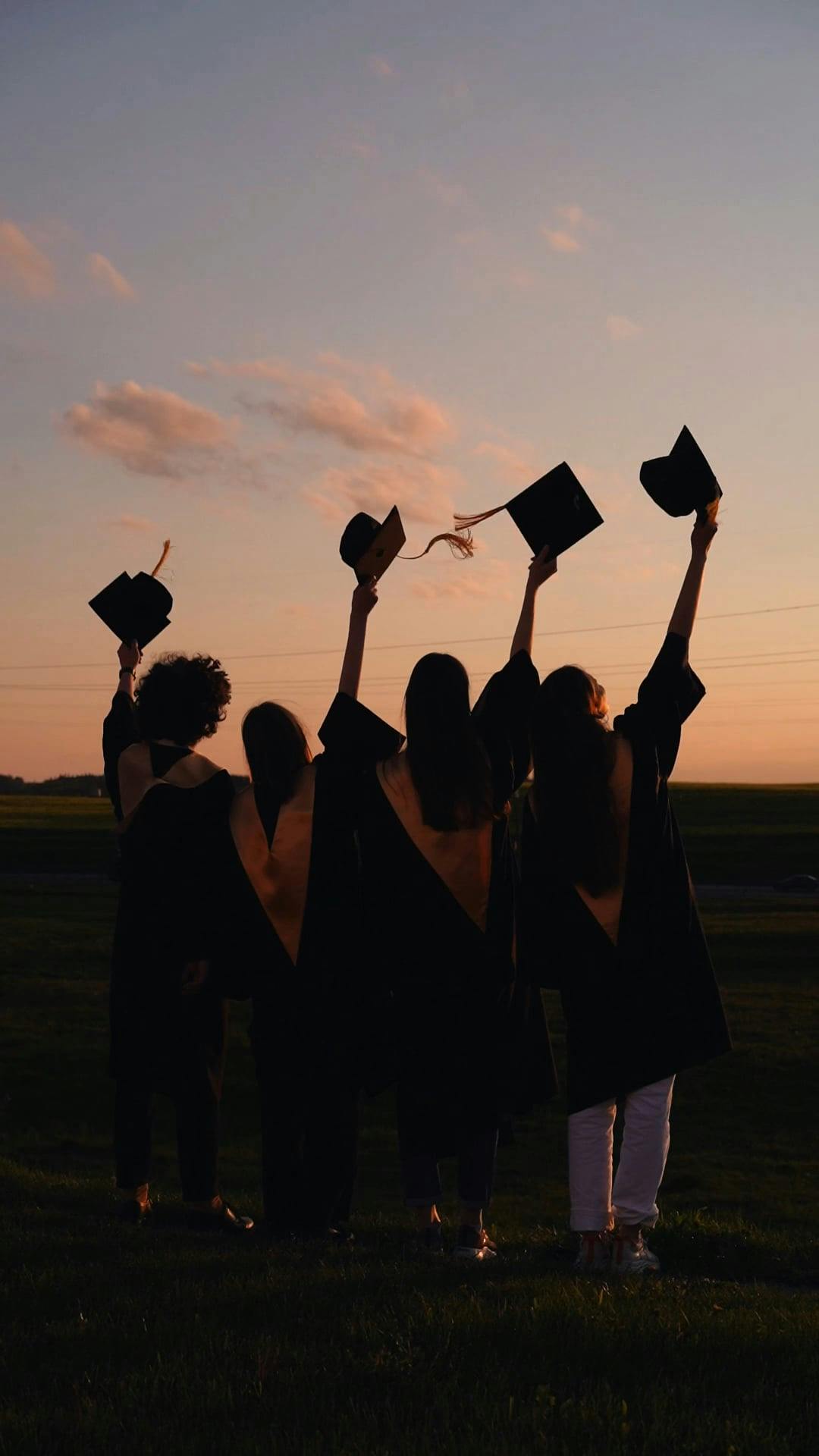 Vídeos de stock gratuitos sobre académico, adultos jovenes, al aire ...