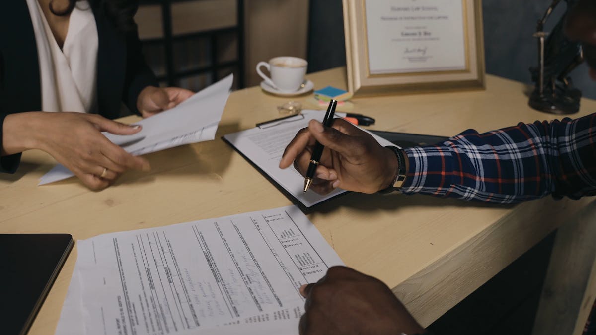 Signing Contract Videos, Download The BEST Free 4k Stock Video Footage ...