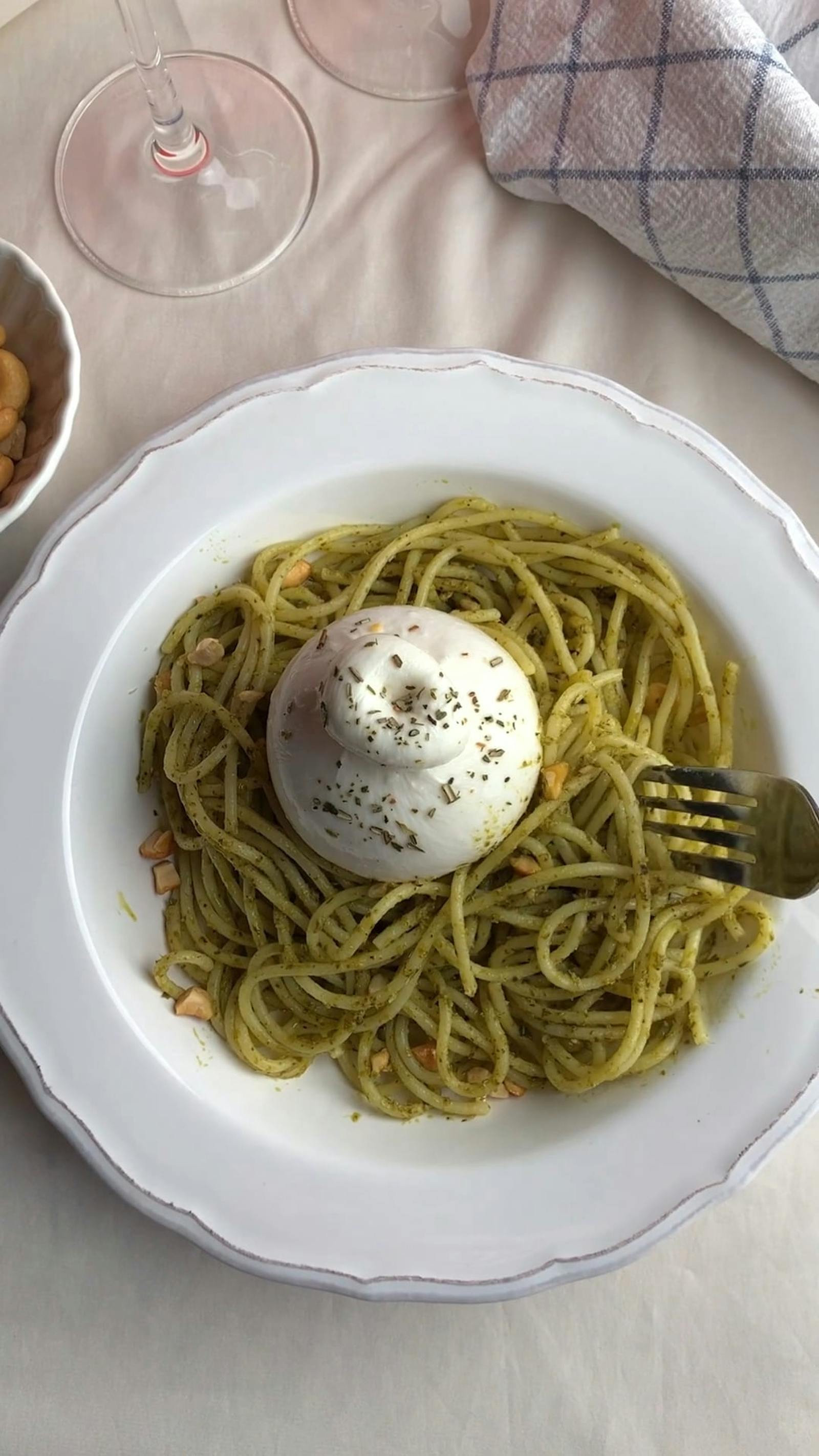 Basil Videos, Download The BEST Free 4k Stock Video Footage & Basil HD ...