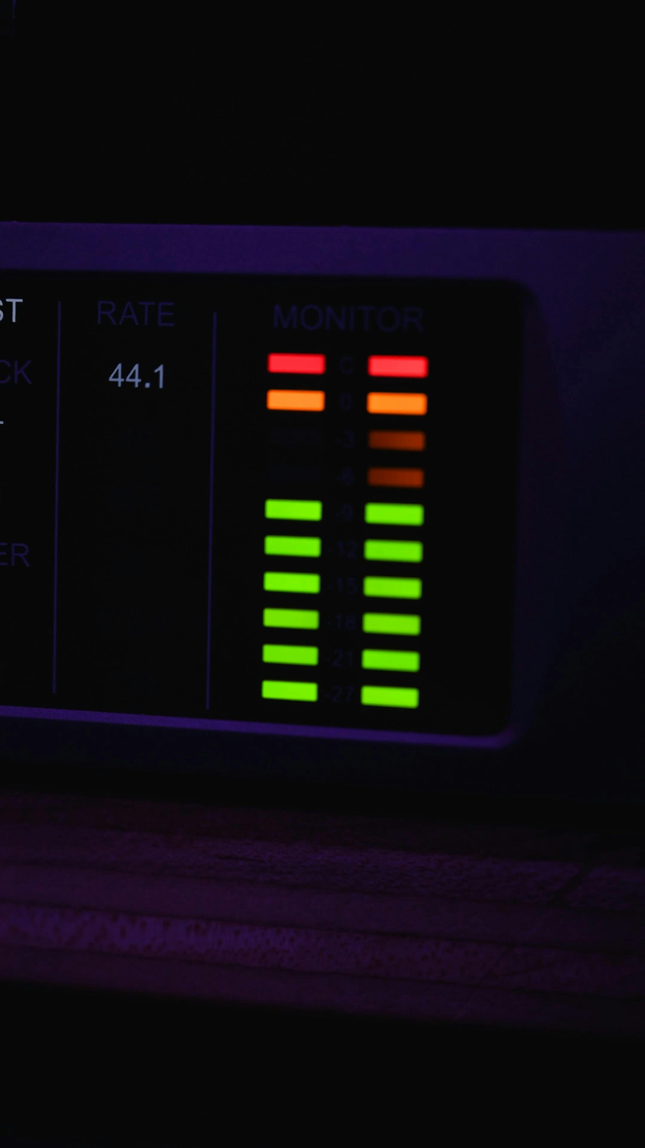 Audio Visualizer Videos, Download The BEST Free 4k Stock Video Footage ...