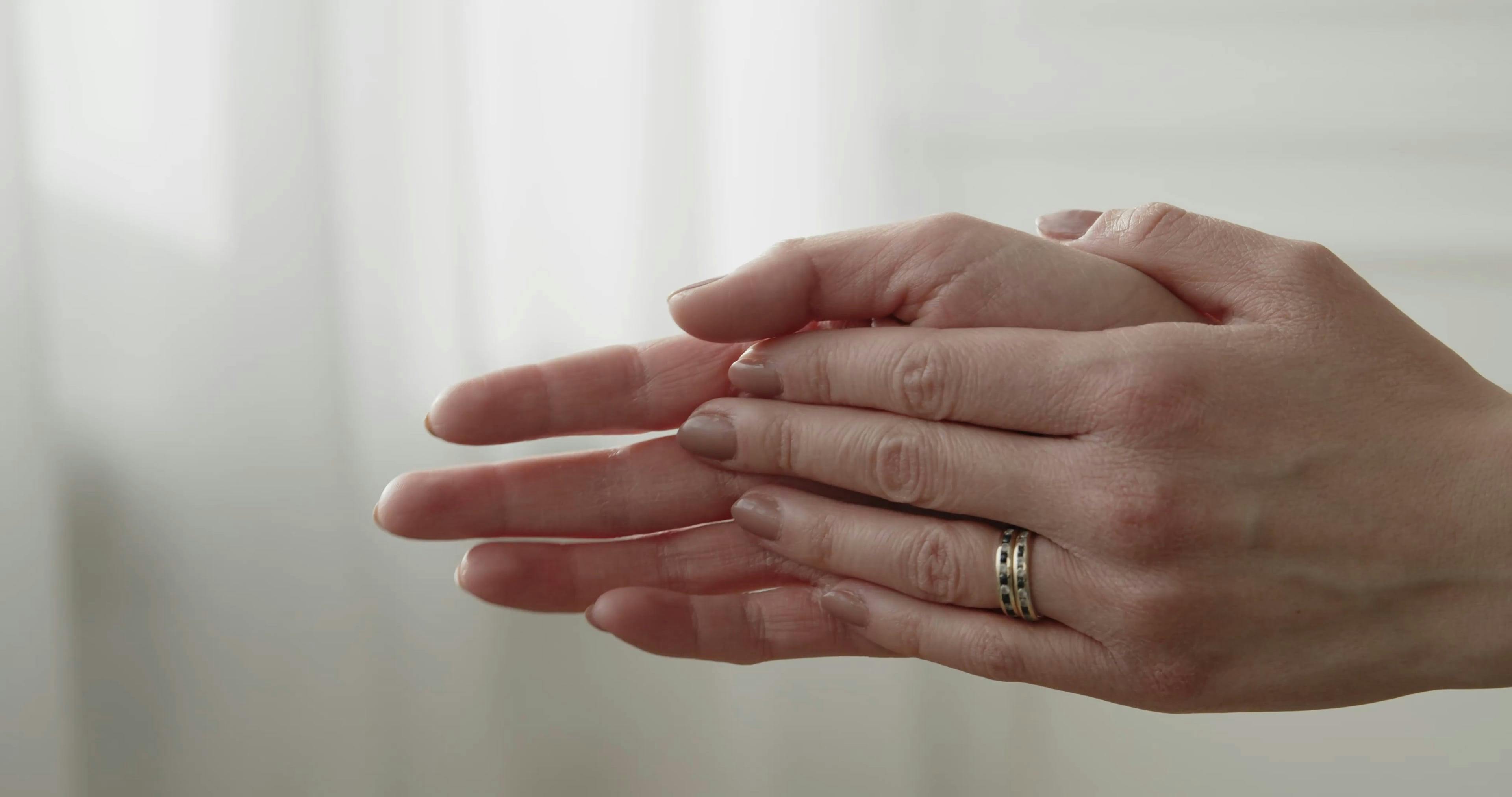 Hands Clapping Video Videos, Download The BEST Free 4k Stock Video ...