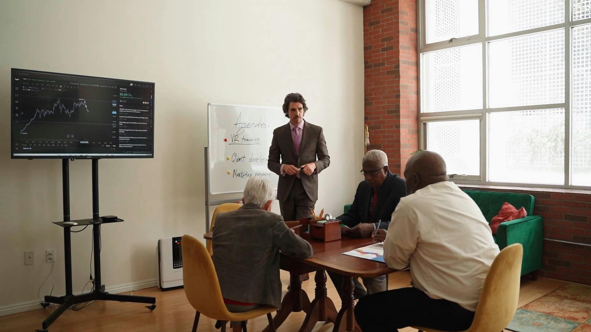 Older Woman Career Videos, Download The BEST Free 4k Stock Video ...