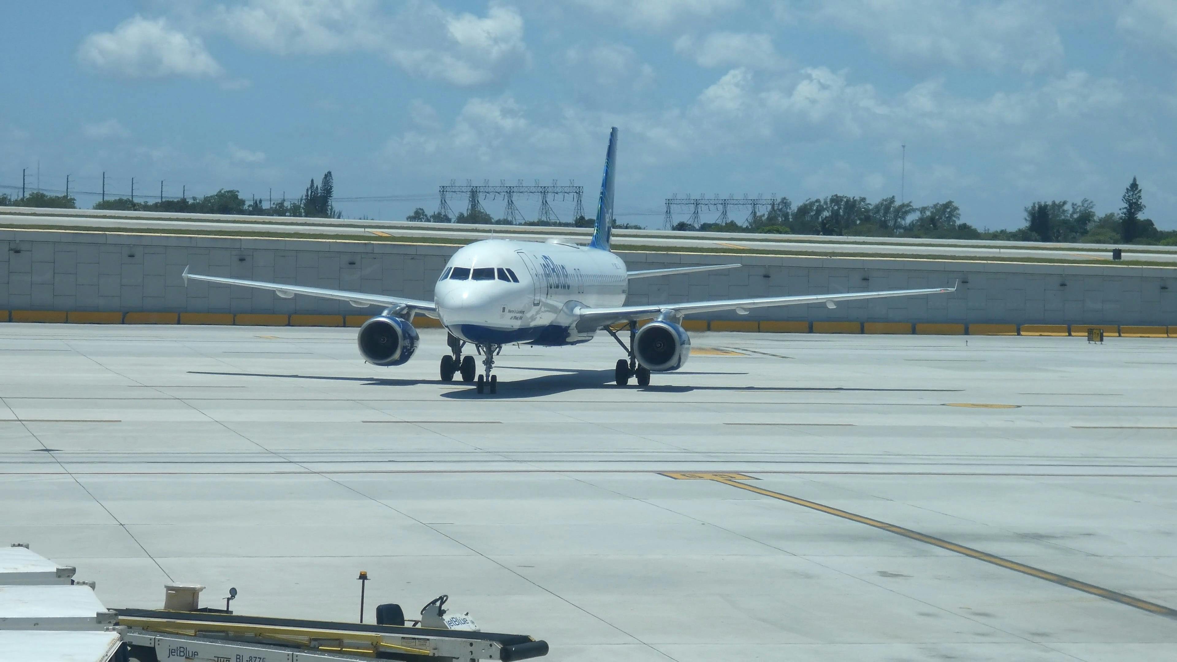 Video of a Moving Airplane Free Stock Video Footage, Royalty-Free 4K ...