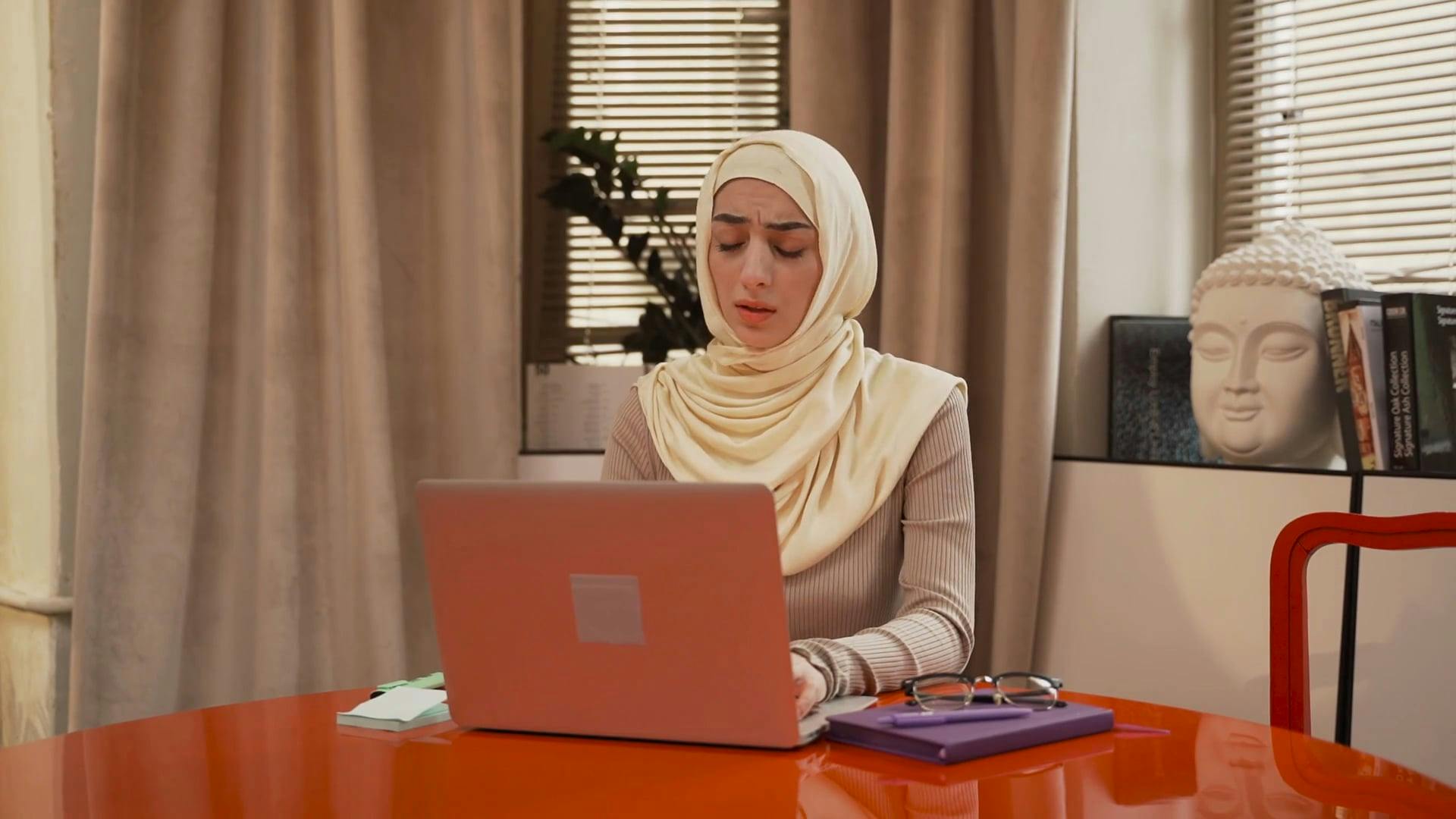 Falling Pens Videos, Download The BEST Free 4k Stock Video Footage ...