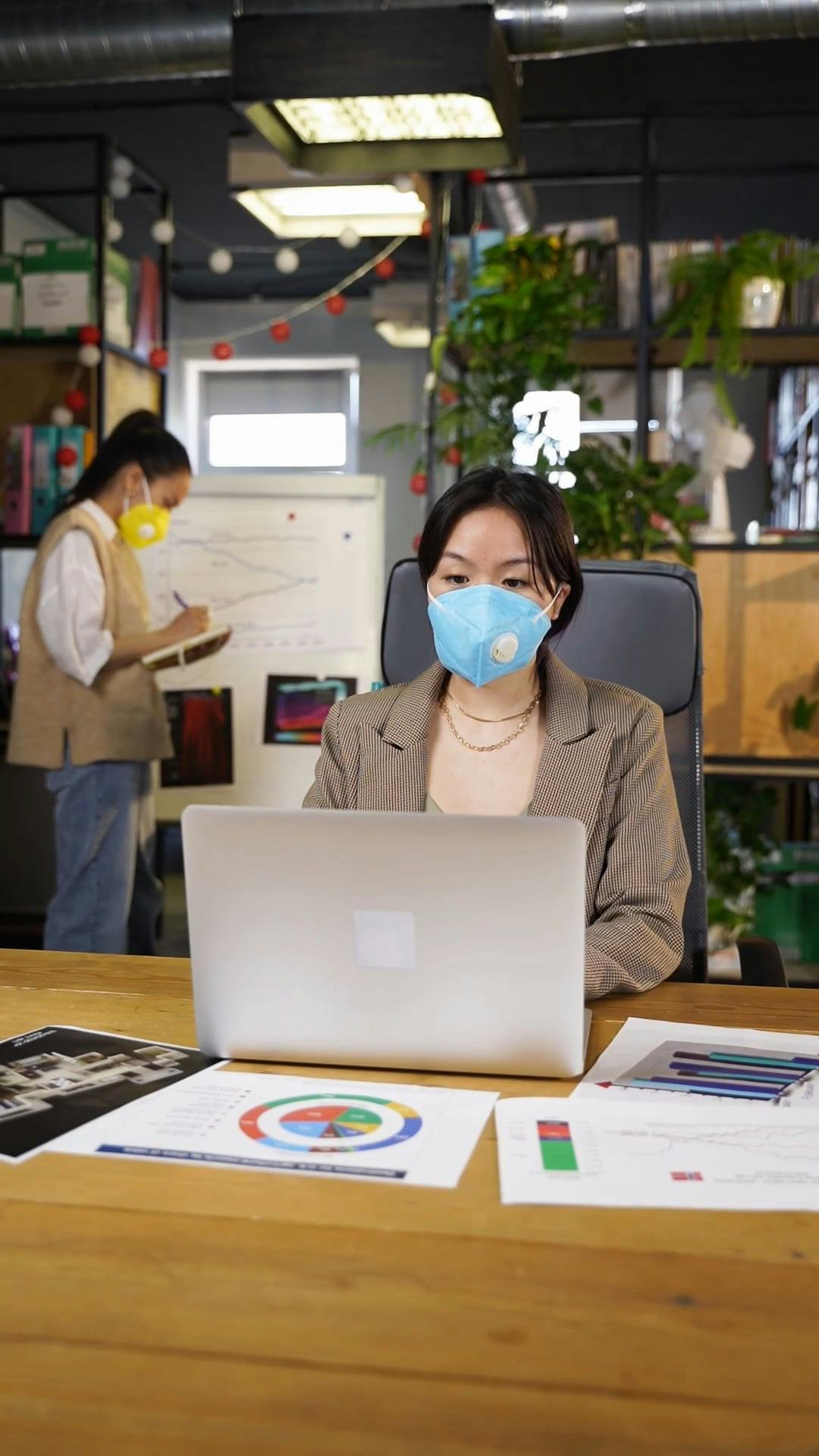 Asian Workforce Videos, Download The BEST Free 4k Stock Video Footage ...