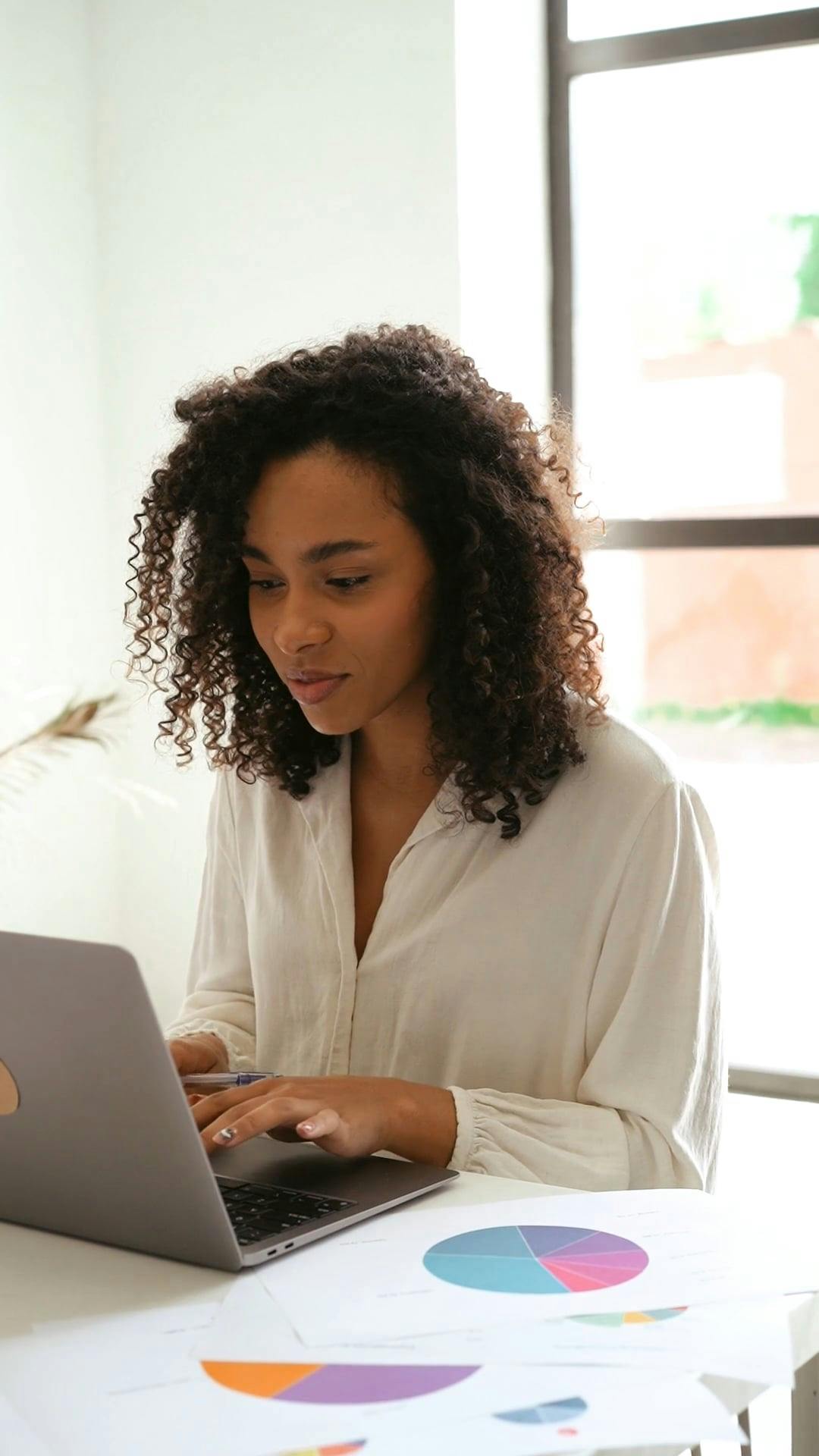 Employee Smile Videos, Download The BEST Free 4k Stock Video Footage ...