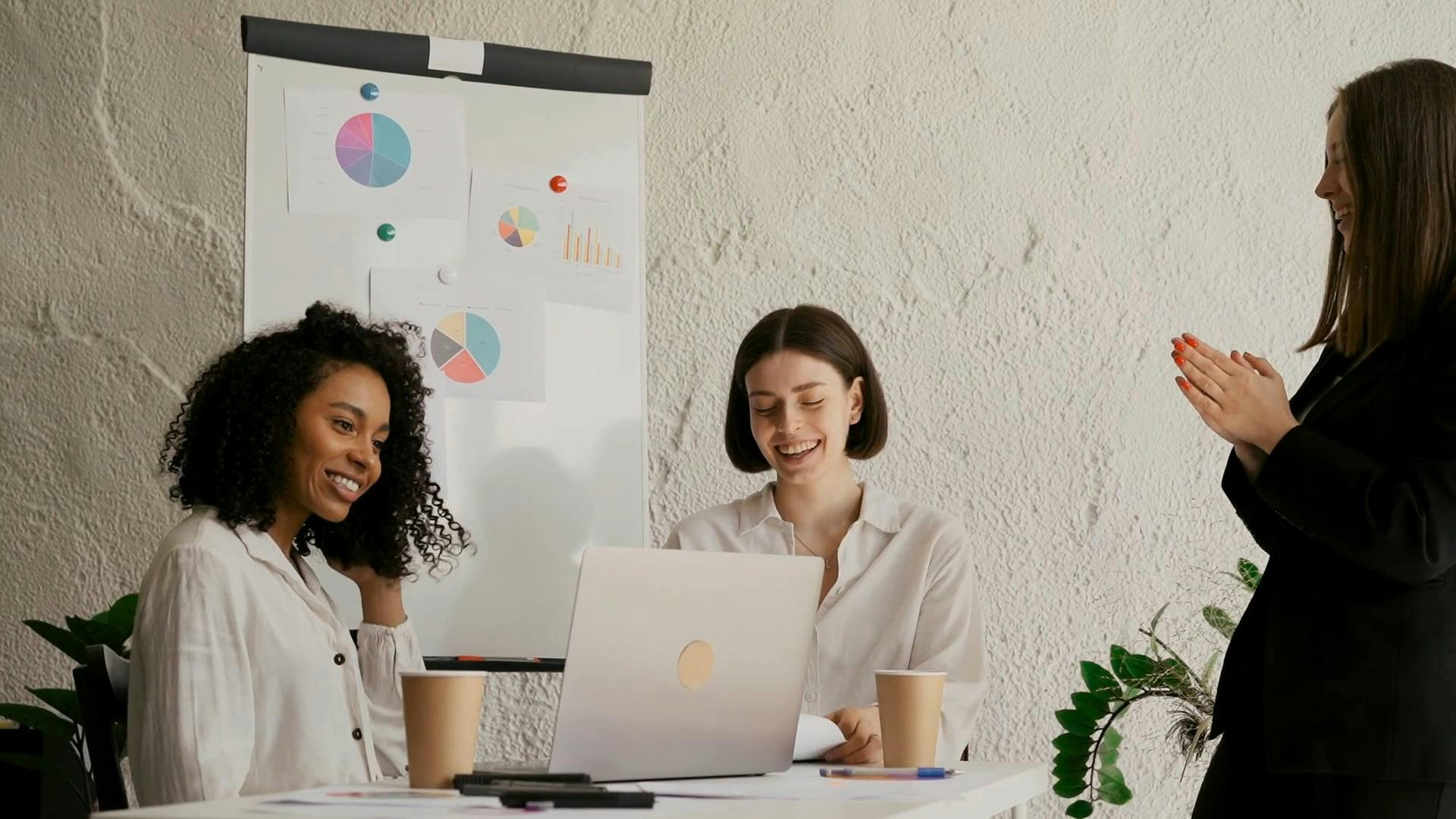 People High Fiving Videos, Download The BEST Free 4k Stock Video ...