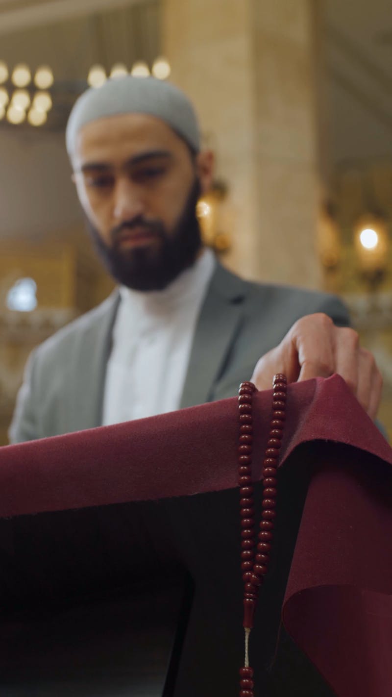 Quran Pick Videos, Download The BEST Free 4k Stock Video Footage ...