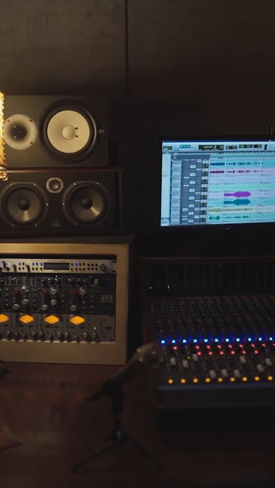 Amplifier Videos, Download The BEST Free 4k Stock Video Footage ...