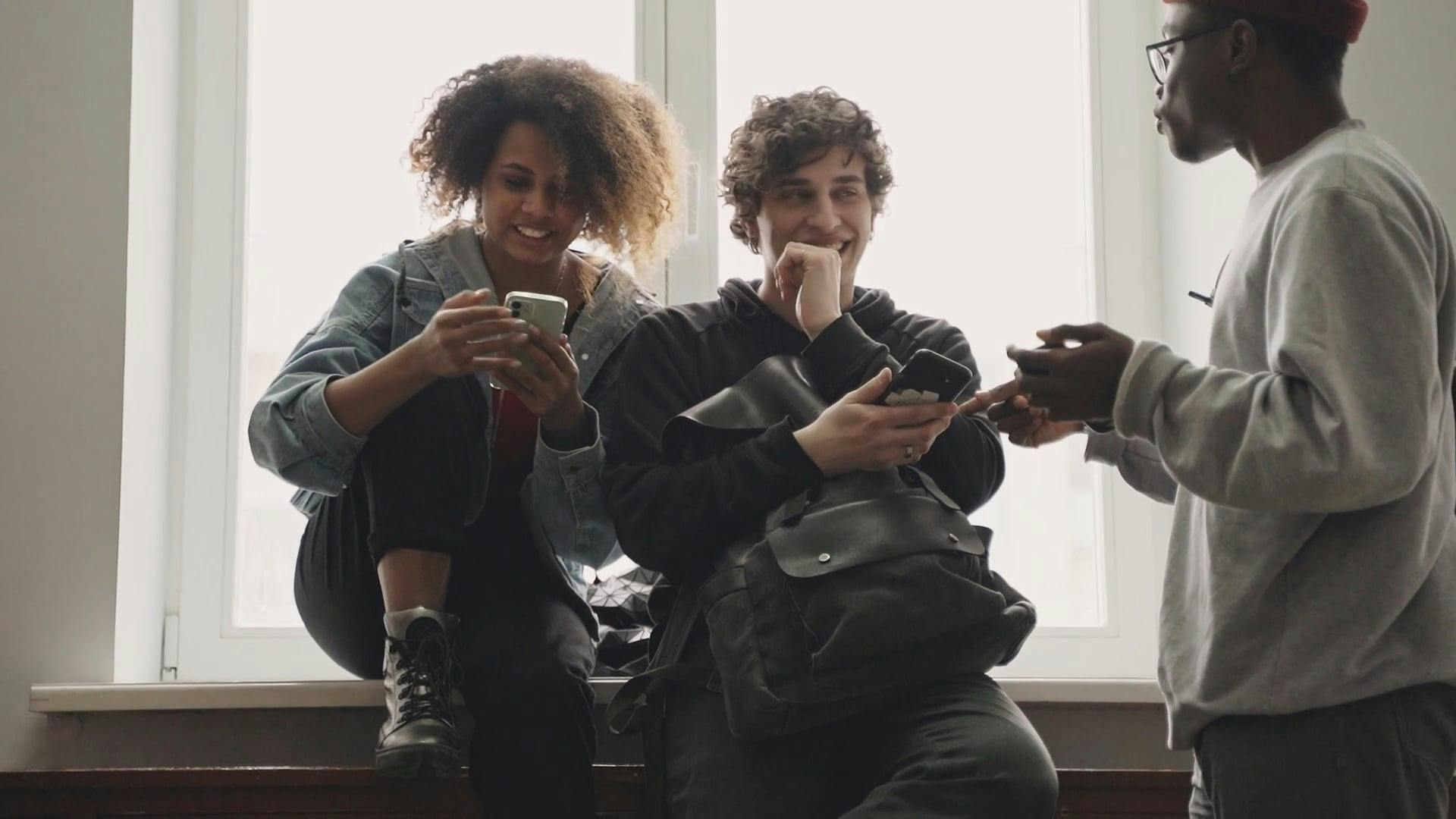 Friends Chatting Free Stock Video Footage, Royalty-Free 4K & HD Video Clip