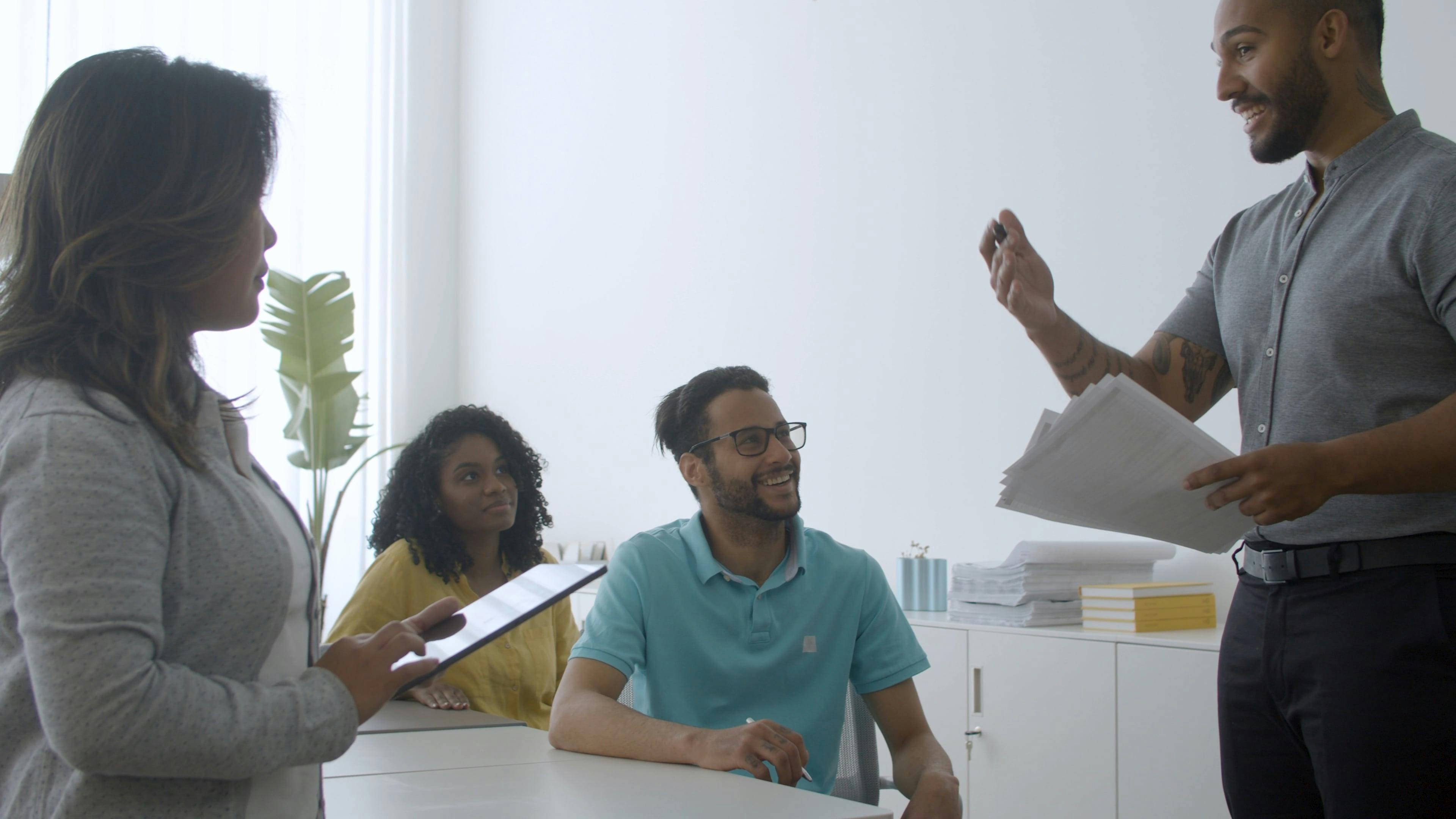 Boss Talking to the Employees · Free Stock Video